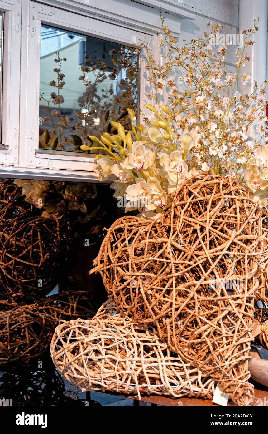 Decor from nature hi-res stock photography and images - Alamy