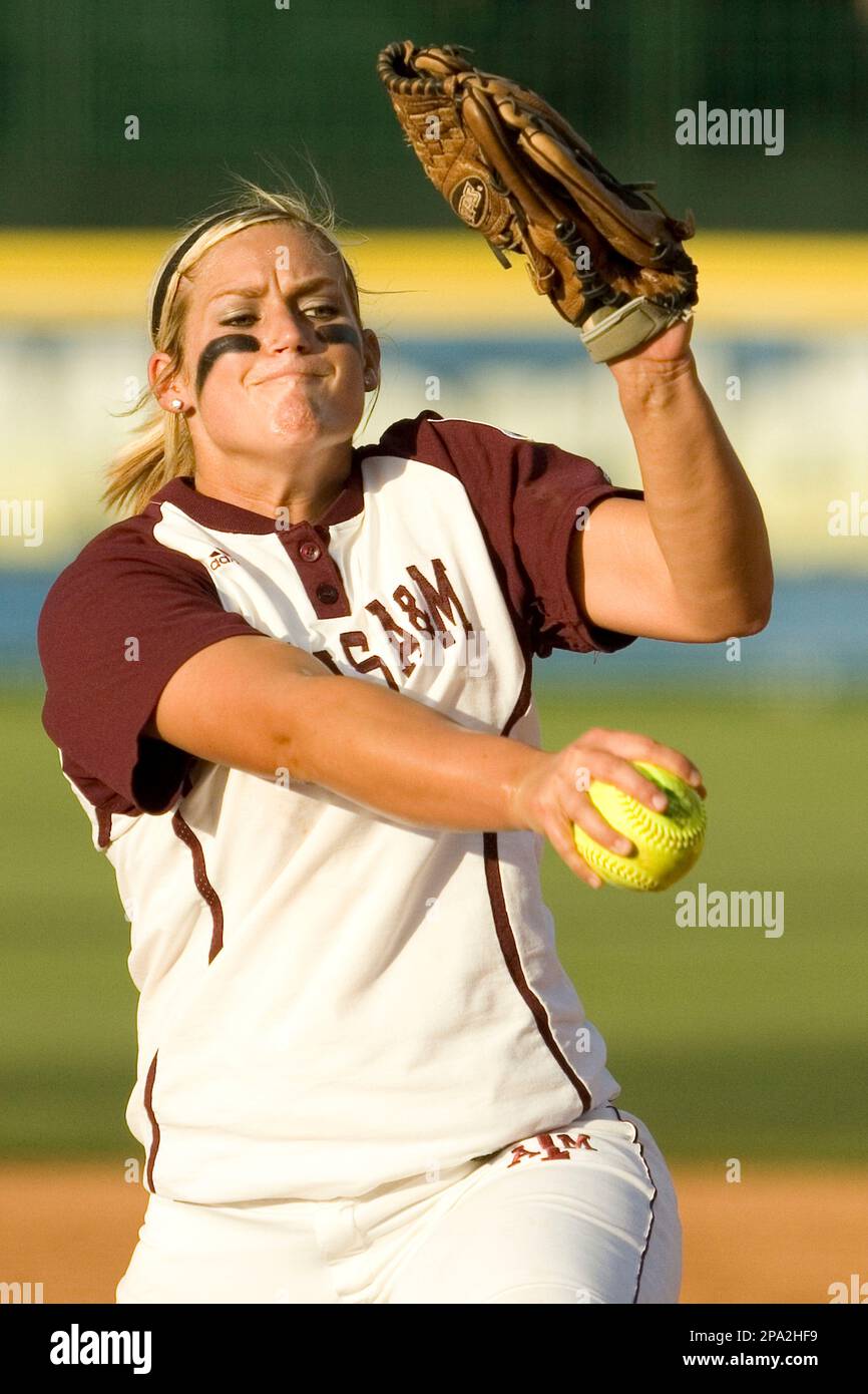 Megan Gibson Pitching