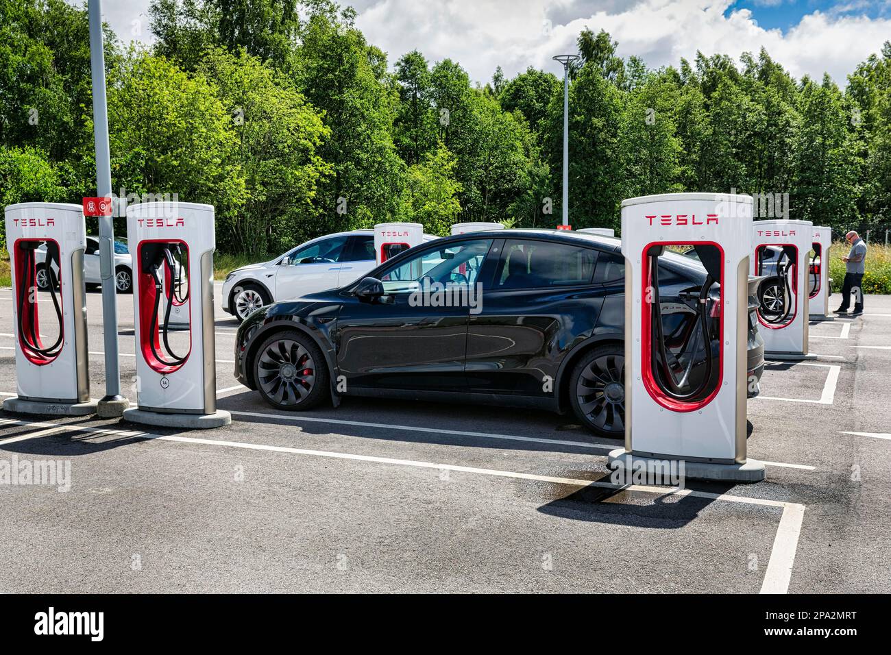 Tesla charging stations for electric vehicles, Supercharger, electric ...