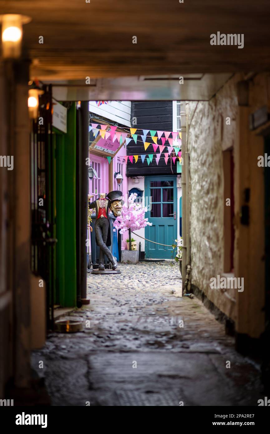 Scary way hi-res stock photography and images - Alamy