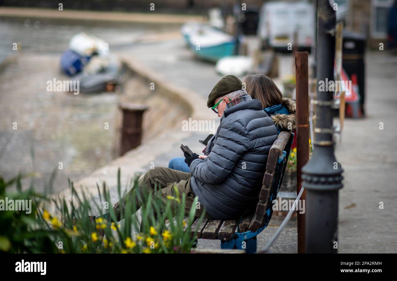 Texting town hi-res stock photography and images - Alamy