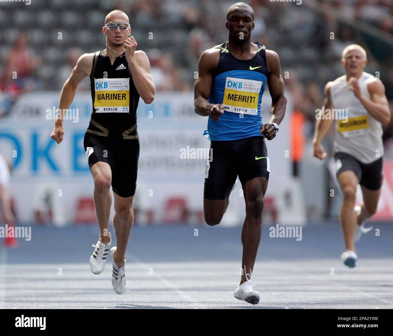 US-runner LaShawn Merritt, center, runs to victory during the men's 400 ...