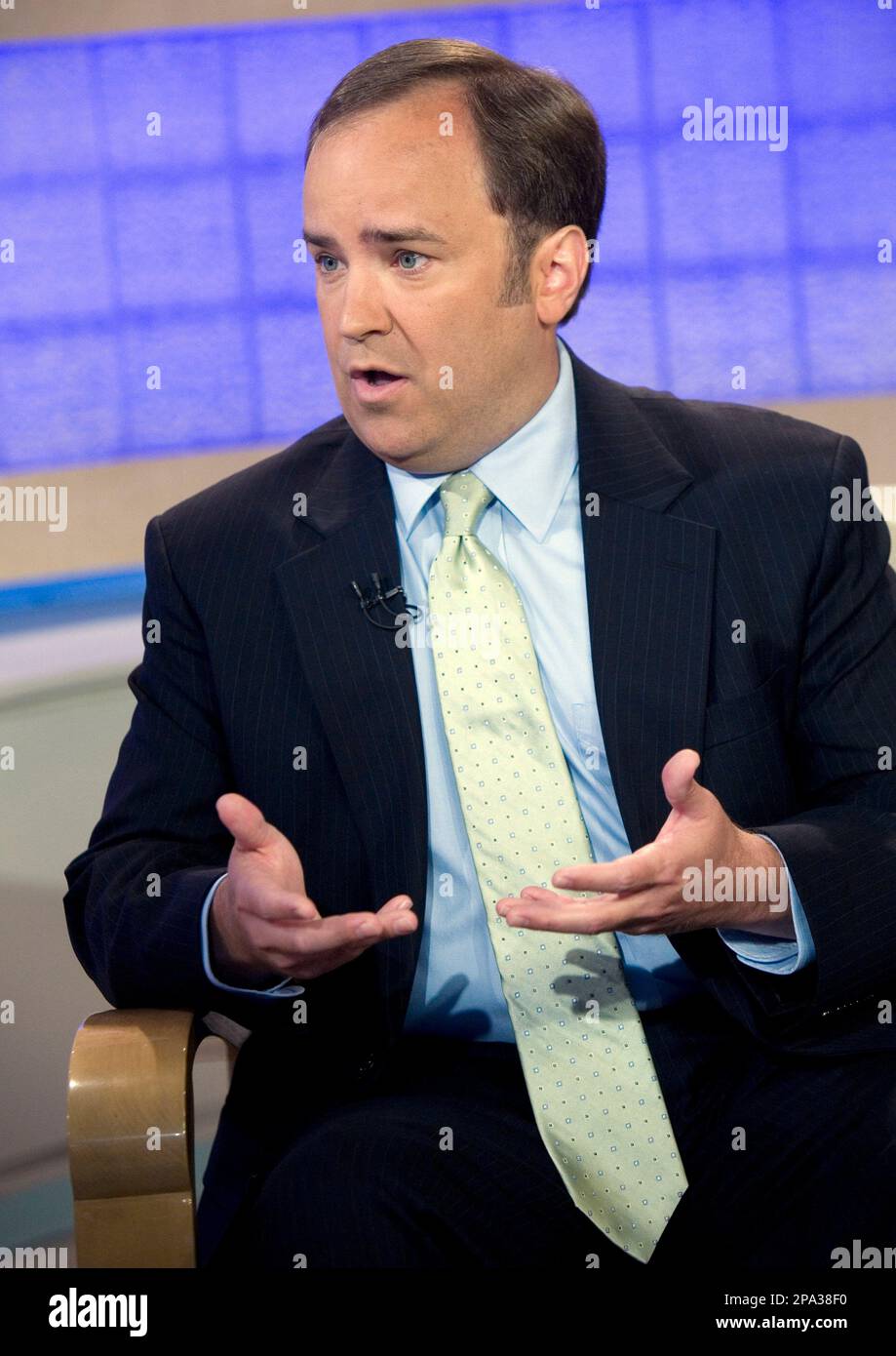 Former White House Press Secretary Scott McClellan is interviewed on ...