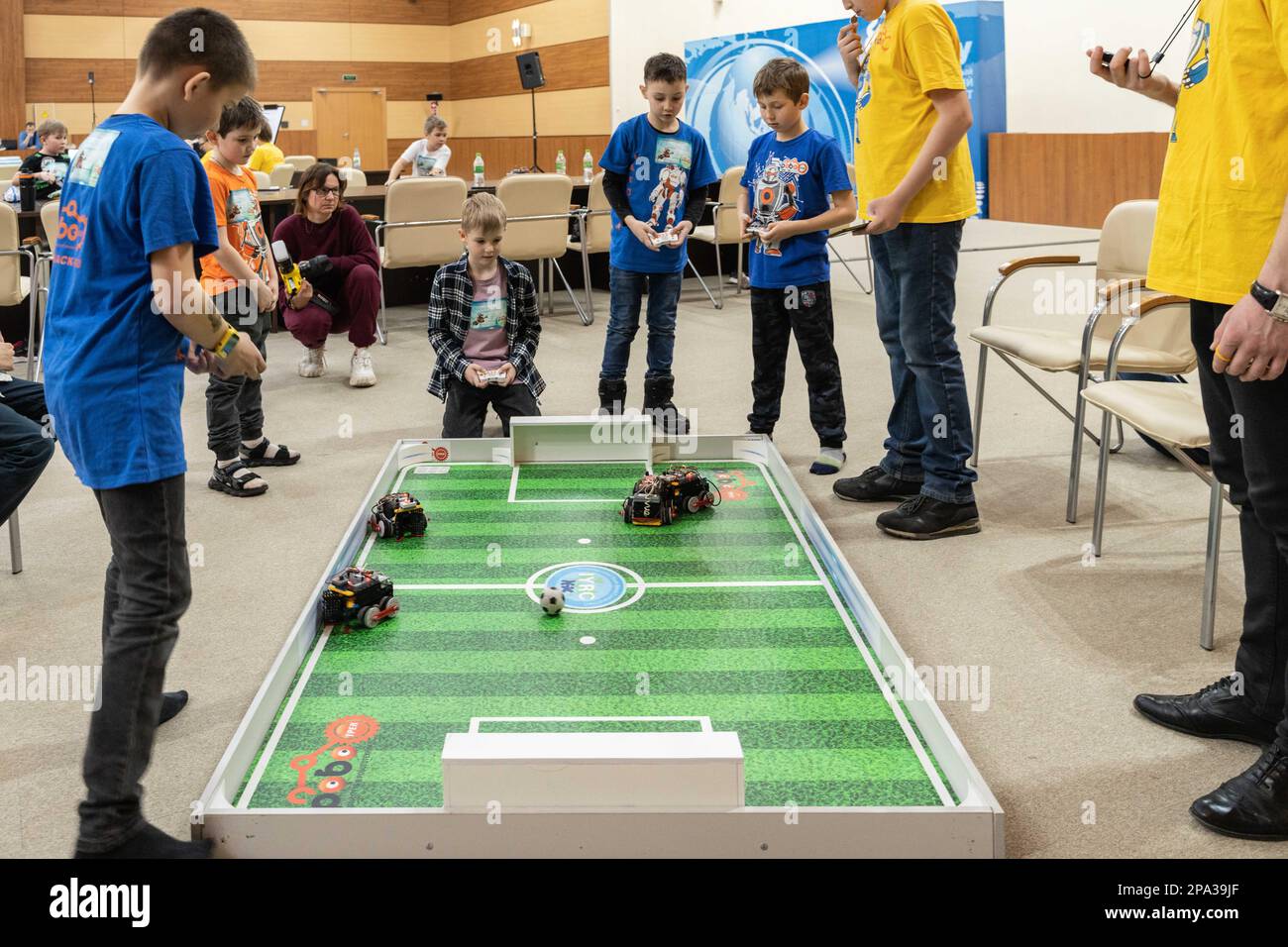 Robot competition remote hi-res stock photography and images - Alamy