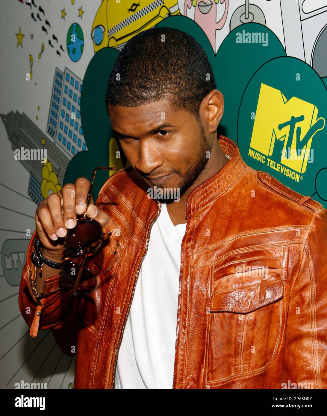 Usher 2008 Usher: The 10 Best Songs For Newcomers To The “king Of