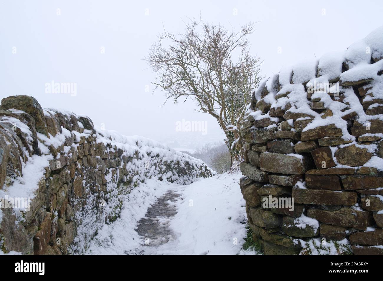 Oakworth to Haworth Path, West Yorkshire, UK. UK Weather. Snow scene ...
