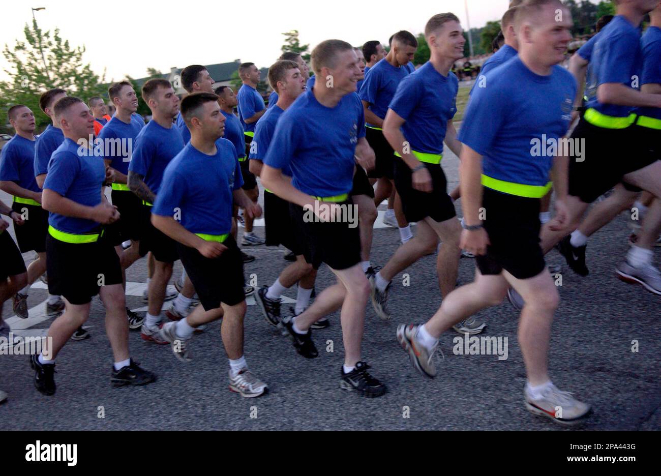 Paratrooopers of the 2nd Battalion, 505th Parachute Infantry Regiment ...