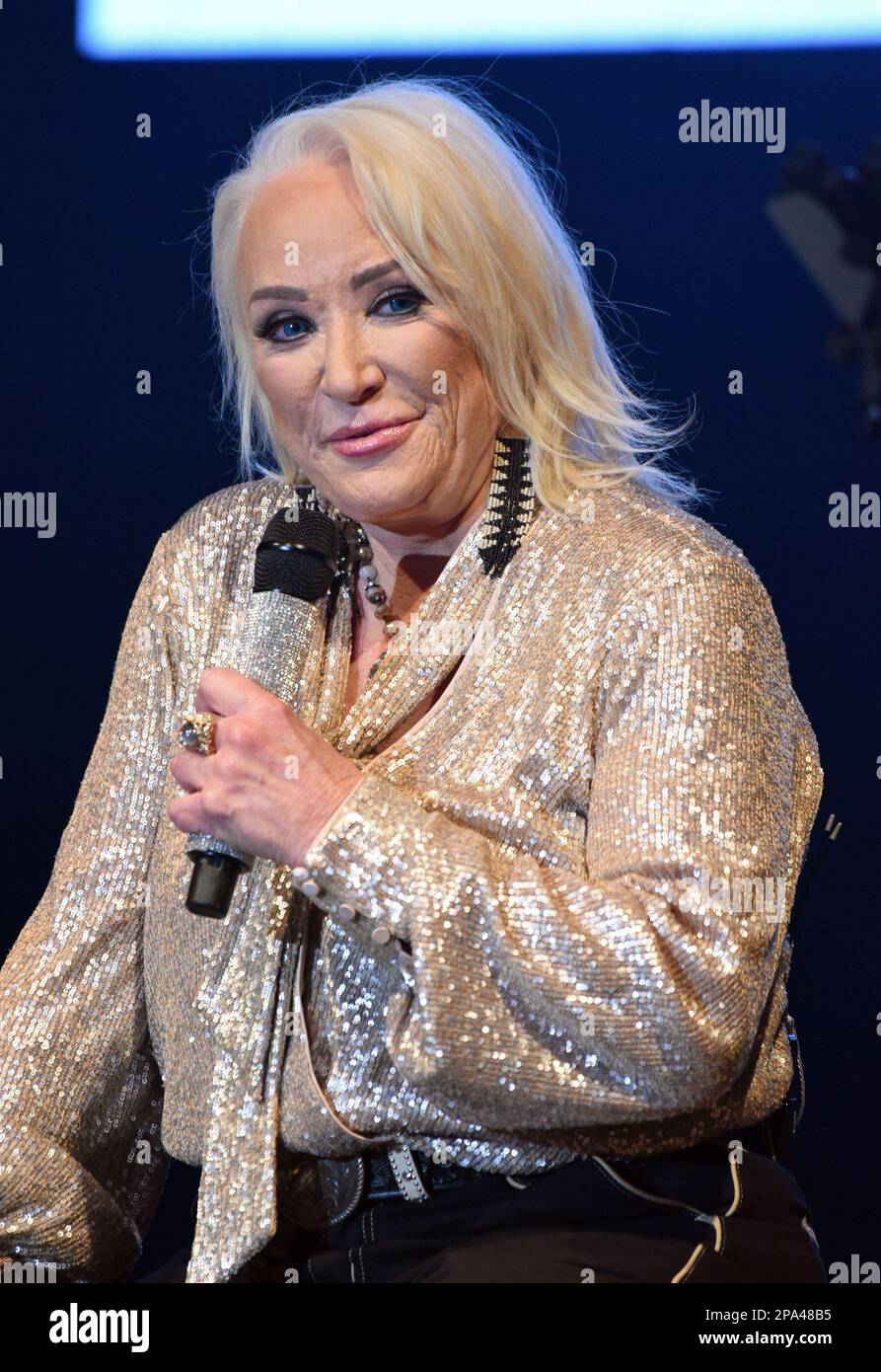 Hiawassee, GA, USA. 10th Mar, 2023. Tanya Tucker on stage for Tanya ...