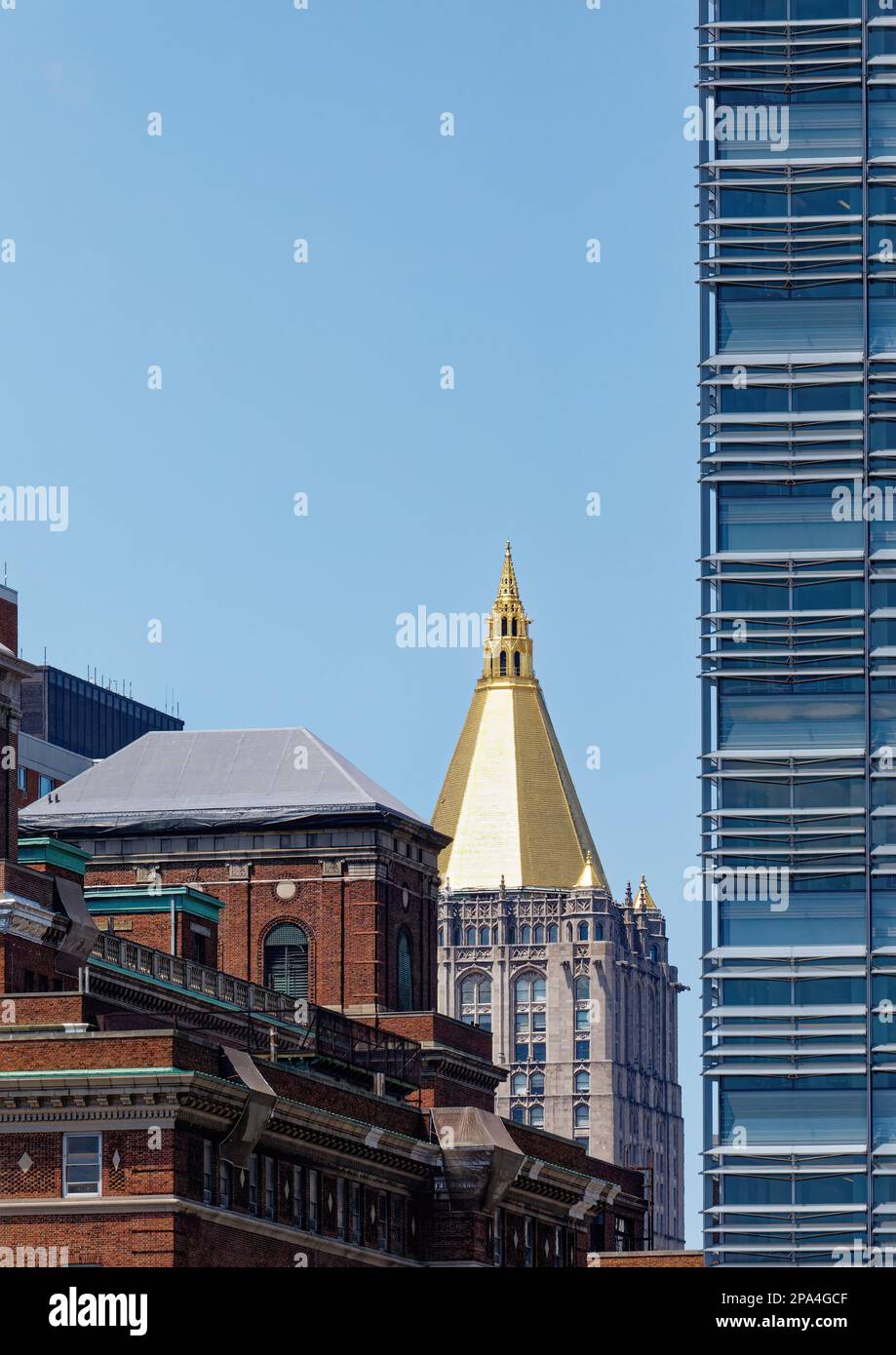 NYC Midtown: The gilded terra cotta roof of The New York Life Building ...