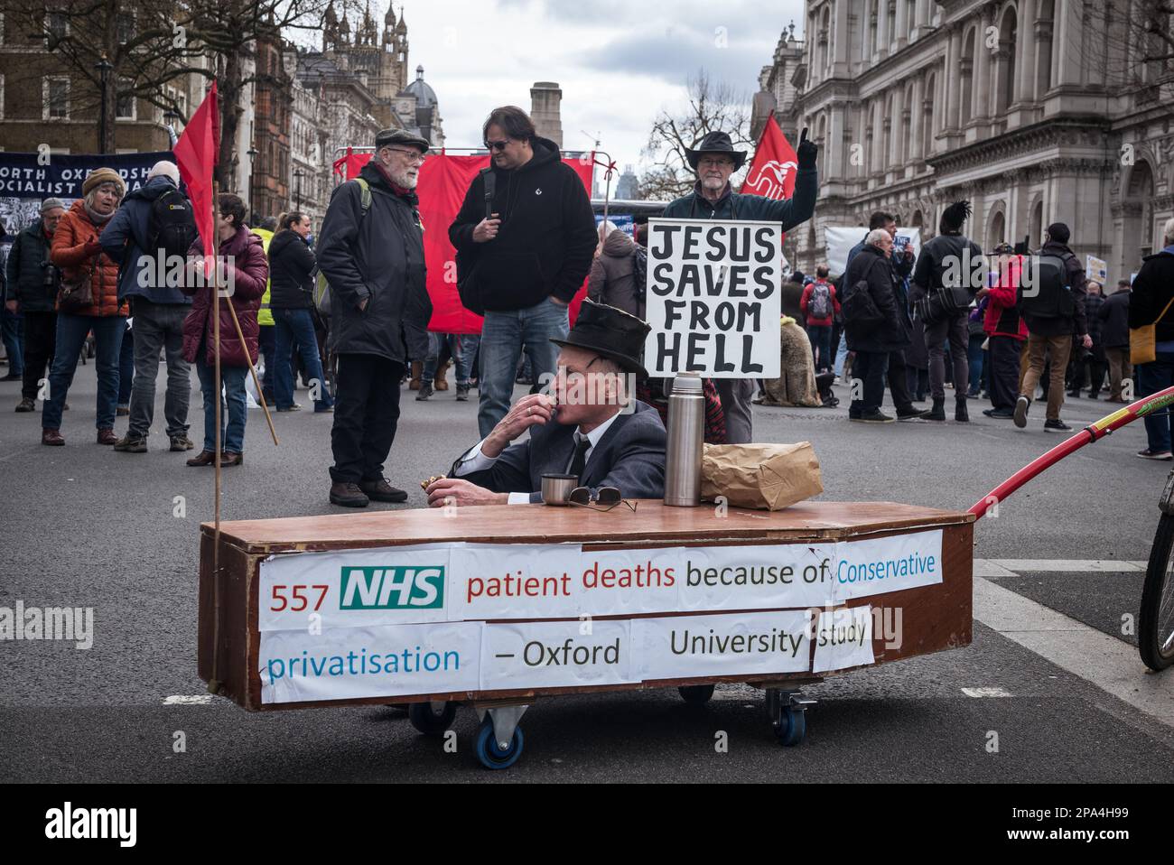 Save nhs 2023 hi-res stock photography and images - Alamy