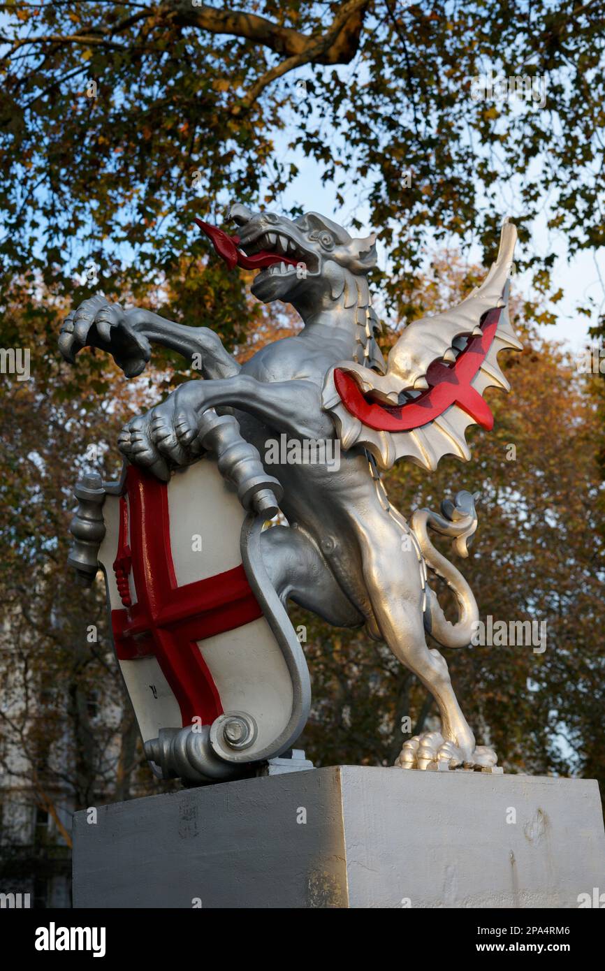 ENGLISH GRIFFIN HERALDIC SYMBOL OF COURAGE AND STRENGTH - ST GEORGE'S ...
