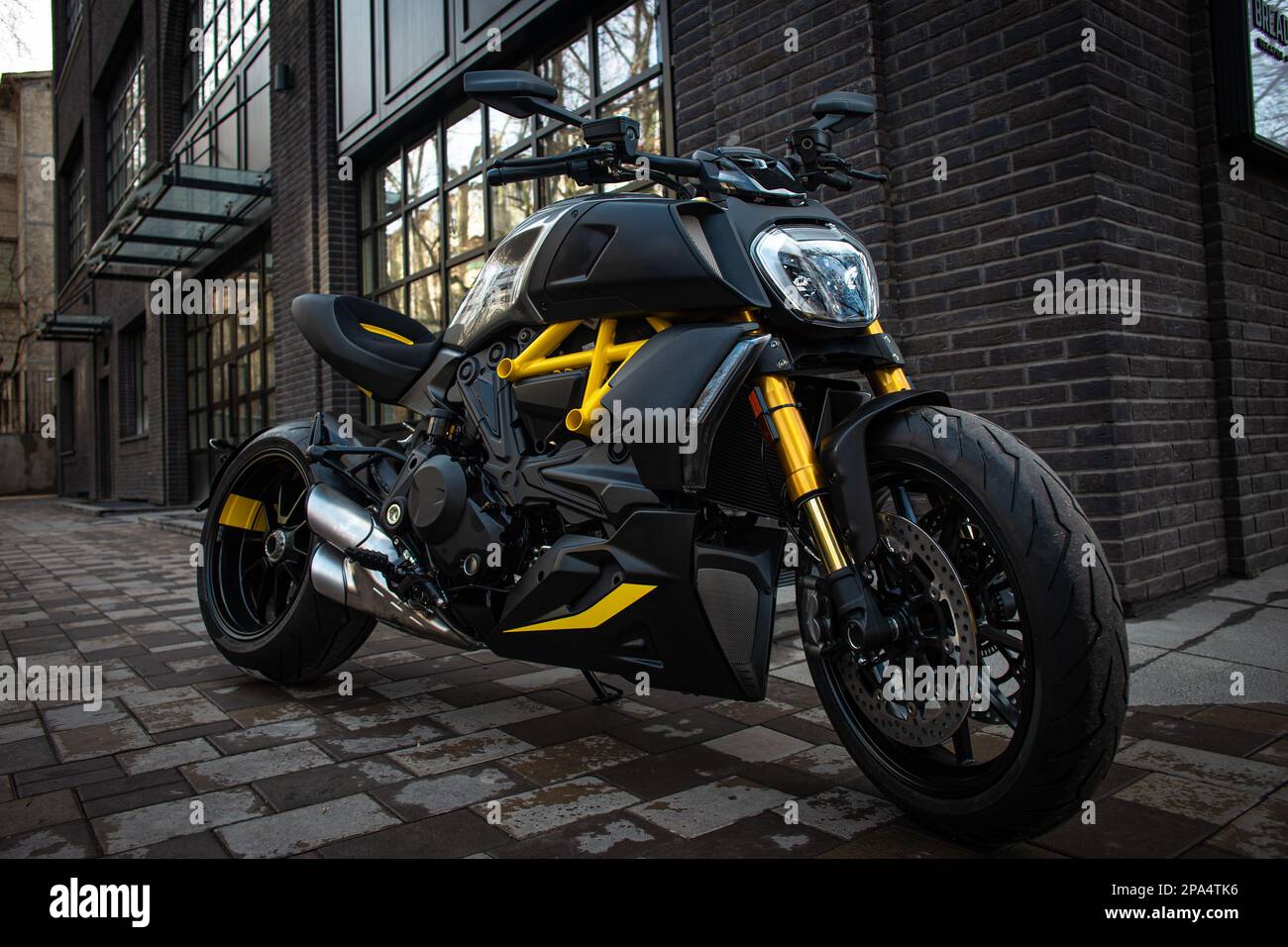 New yellow motor bike hi-res stock photography and images - Alamy