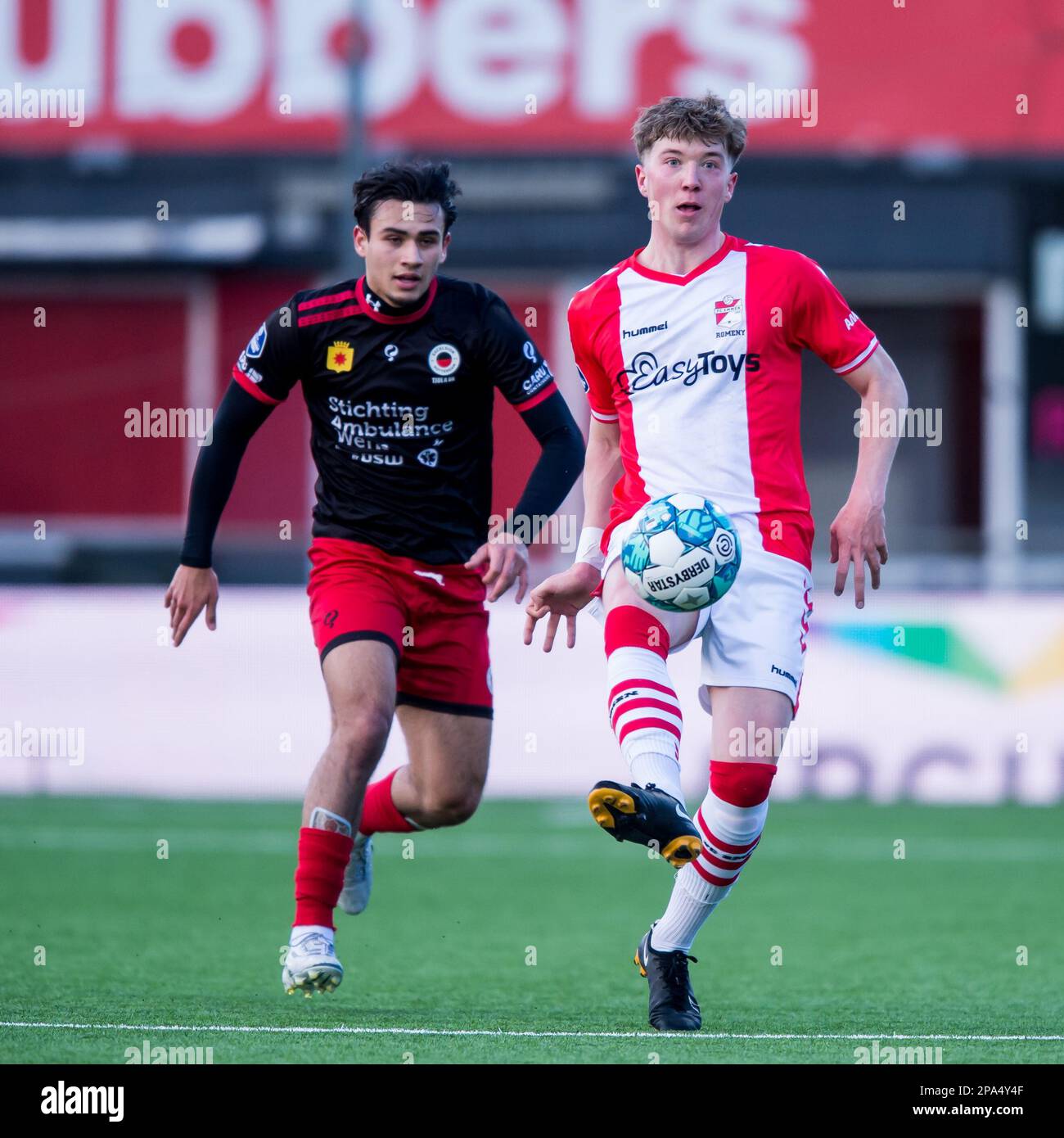 EMMEN - (lr) Nathan Tjoe-A-On of Excelsior Rotterdam, Ole Romeny of FC ...