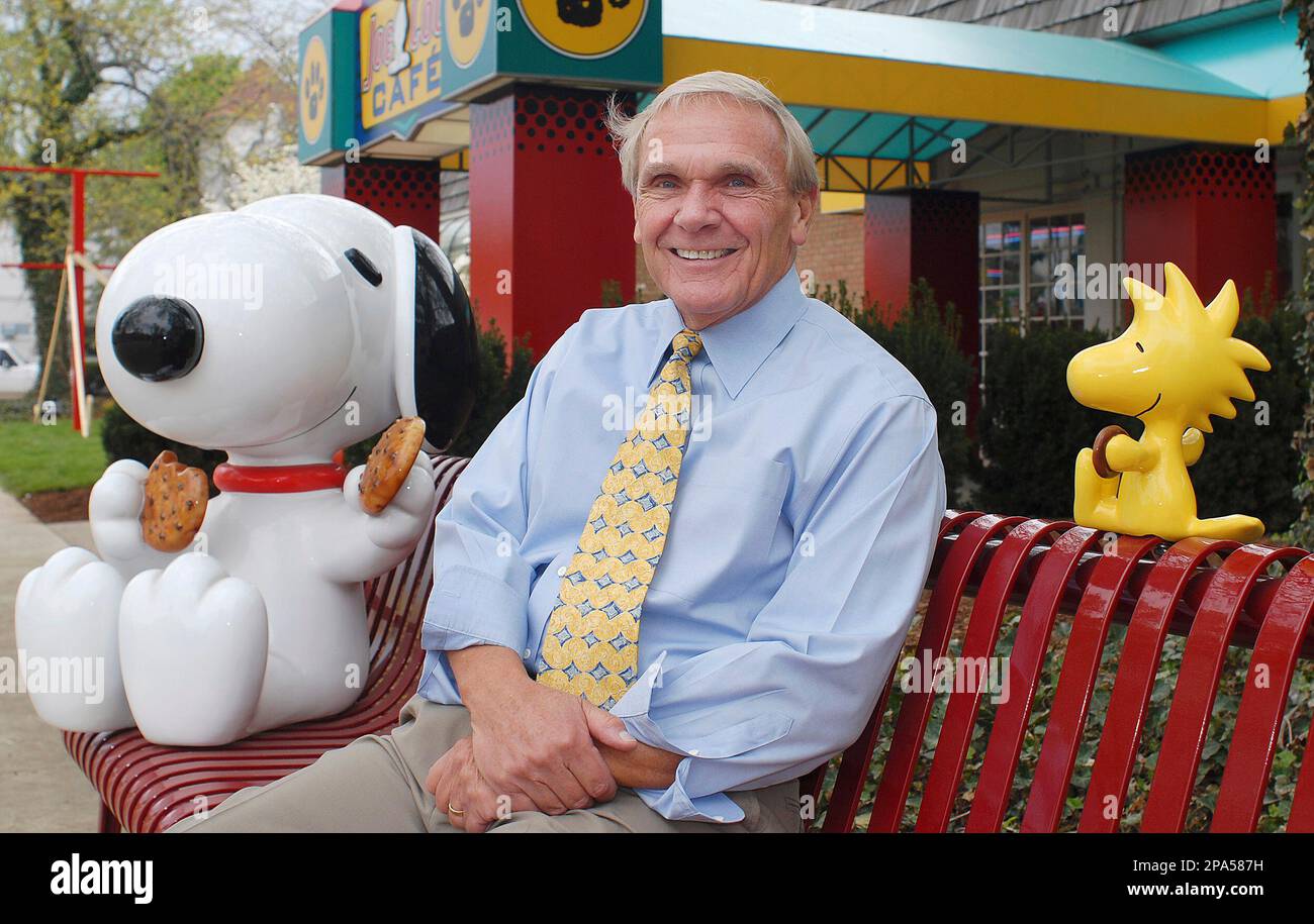 ** ADVANCE FOR MONDAY, MAY 12 ** Cedar Fair Entertainment Co. chief ...