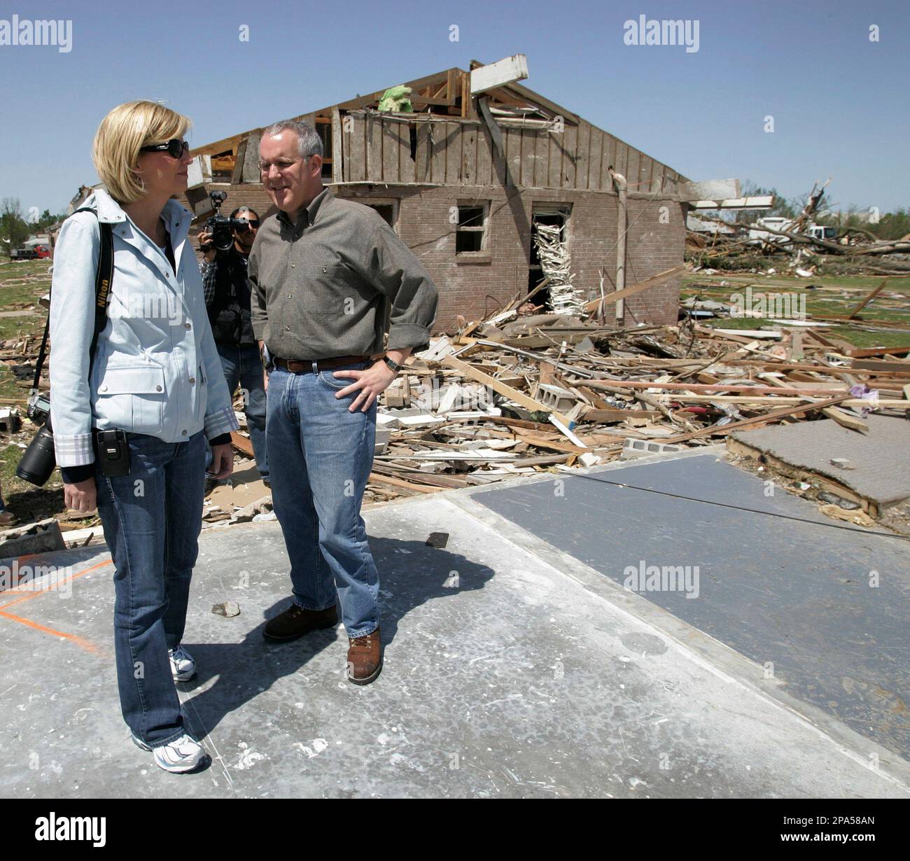 Oklahoma Gov. Brad Henry, right, and his wife, Kim Henry, left, view ...