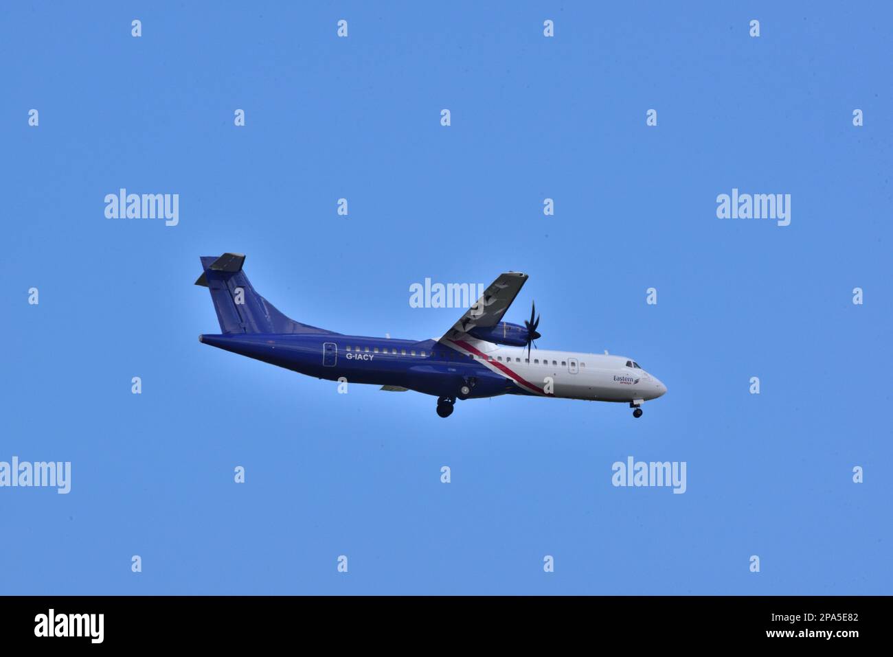 Eastern Airways ATR 72-600 G-IACY practising "touch and go" manoeuvres ...