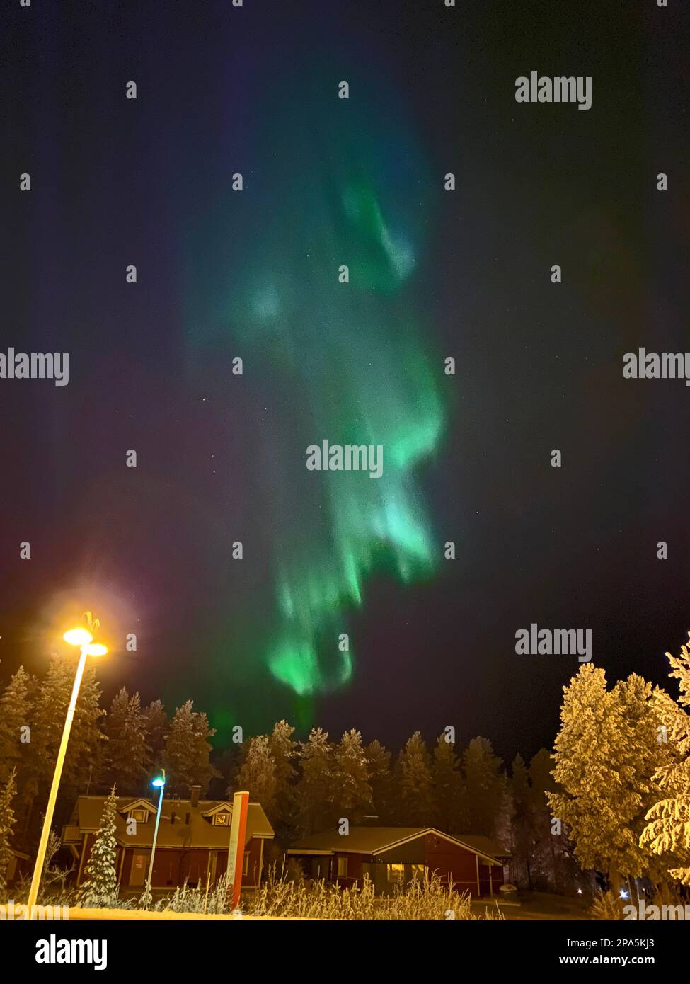 Beautiful colored northern lights hi-res stock photography and images ...