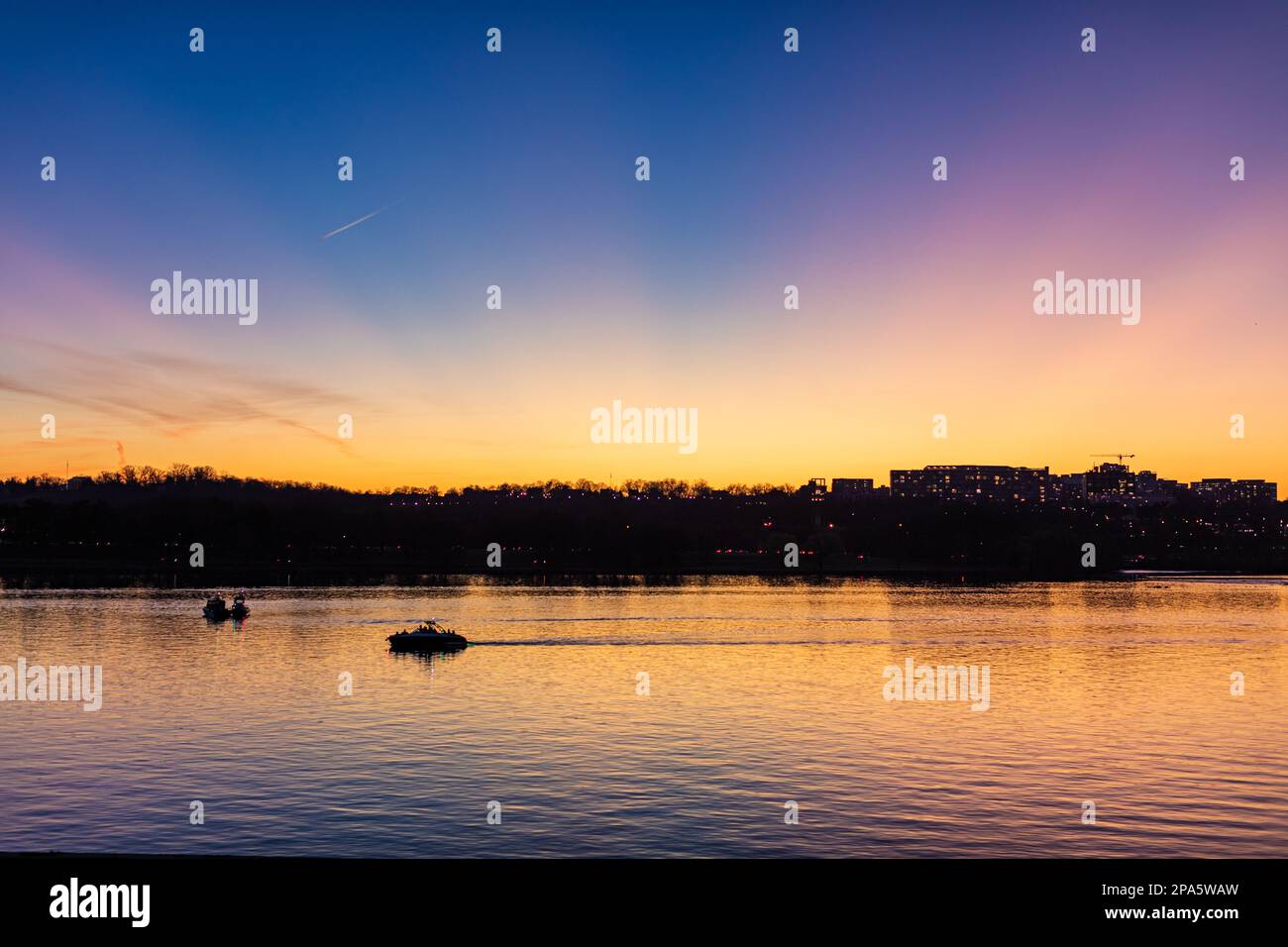 Golden houre hi-res stock photography and images - Alamy