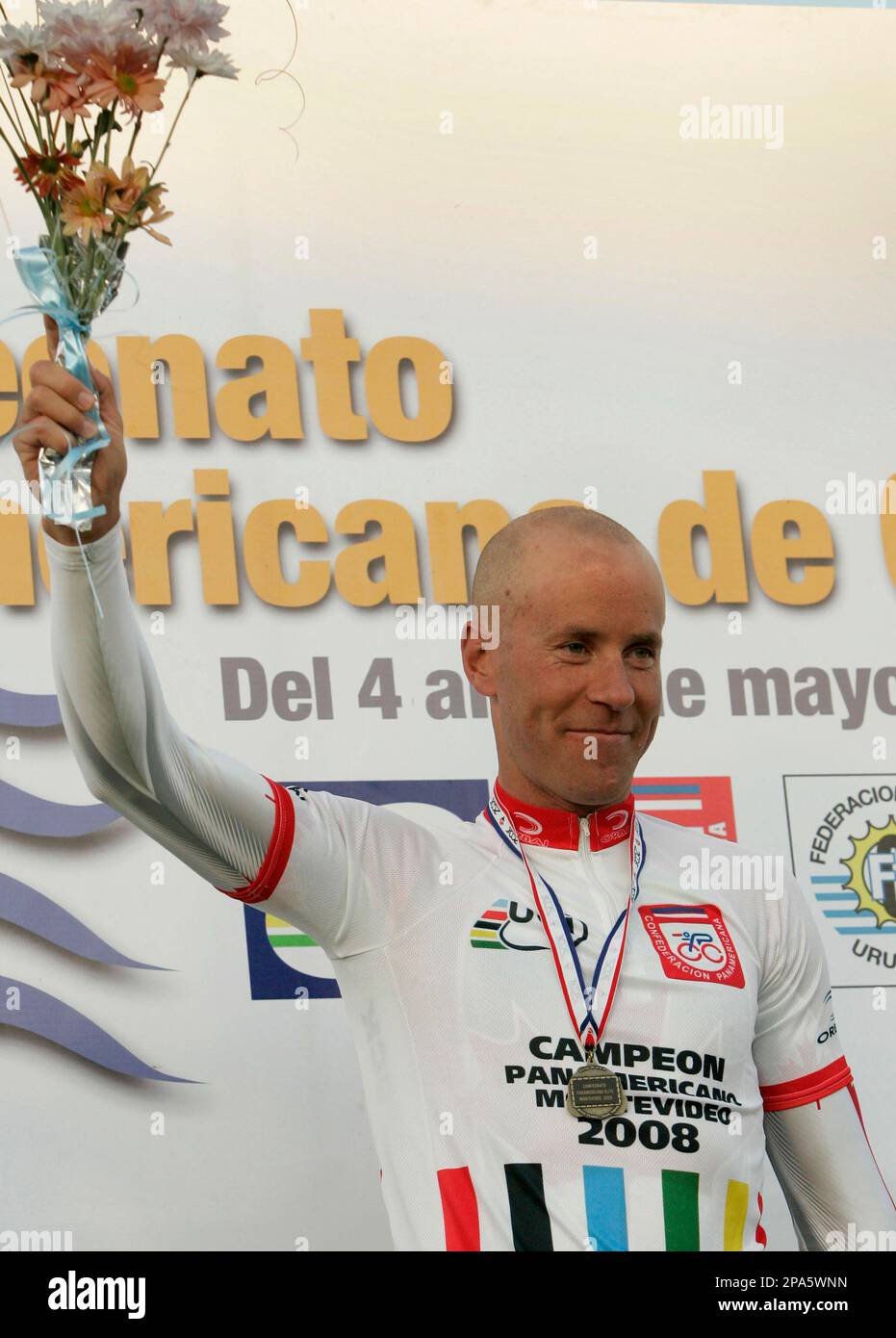 Svein Tuft, from Canada, celebrates at the end of the Men's Points ...