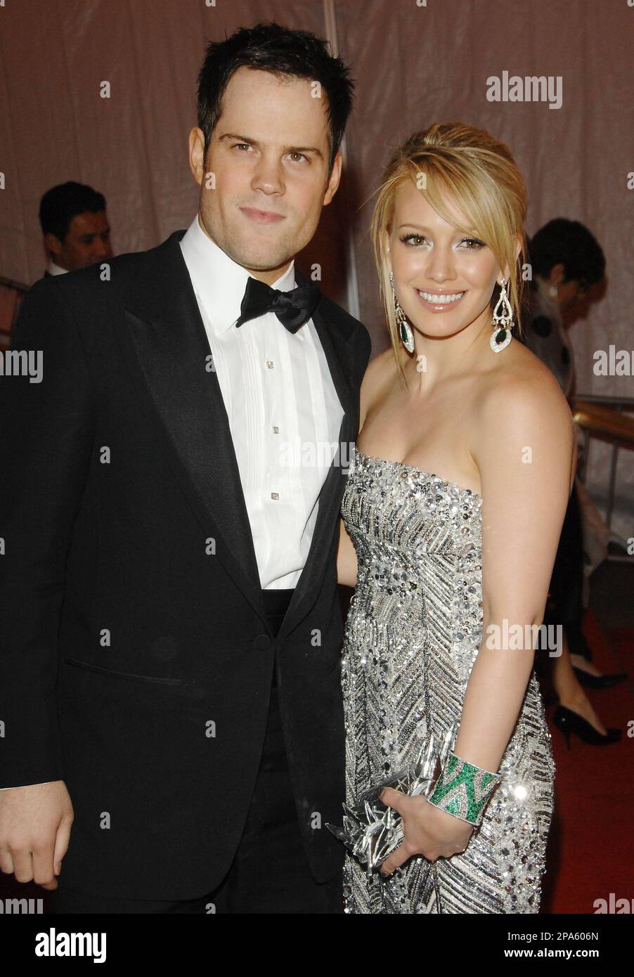 Actress Hilary Duff and her boyfriend Mike Comrie attend the ...