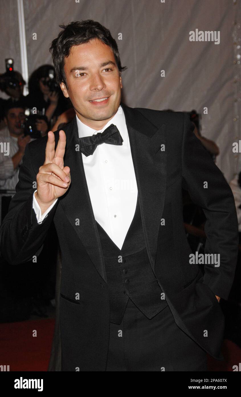 Jimmy Fallon arrives at the Metropolitan Museum of Art's Costume ...