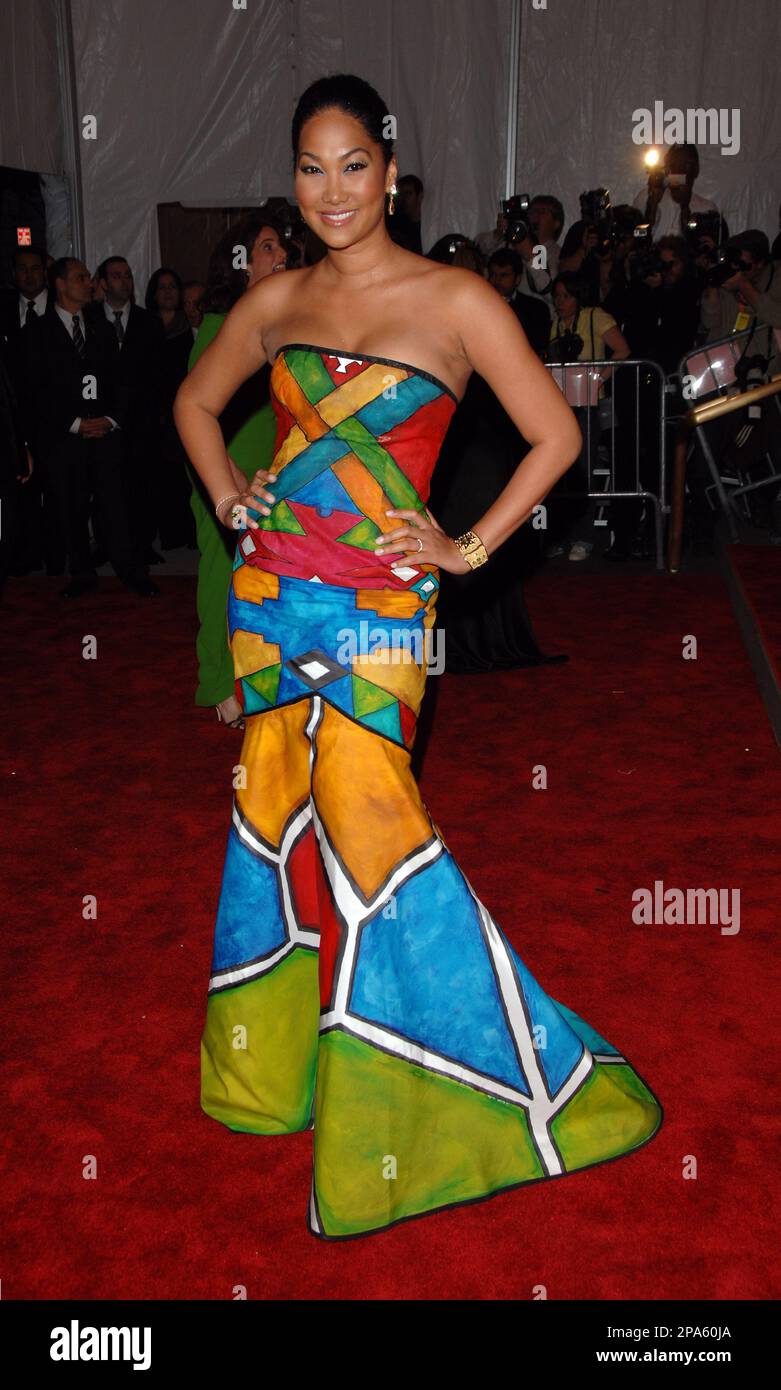 Kimora Lee Simmons arrives at the Metropolitan Museum of Art's Costume ...