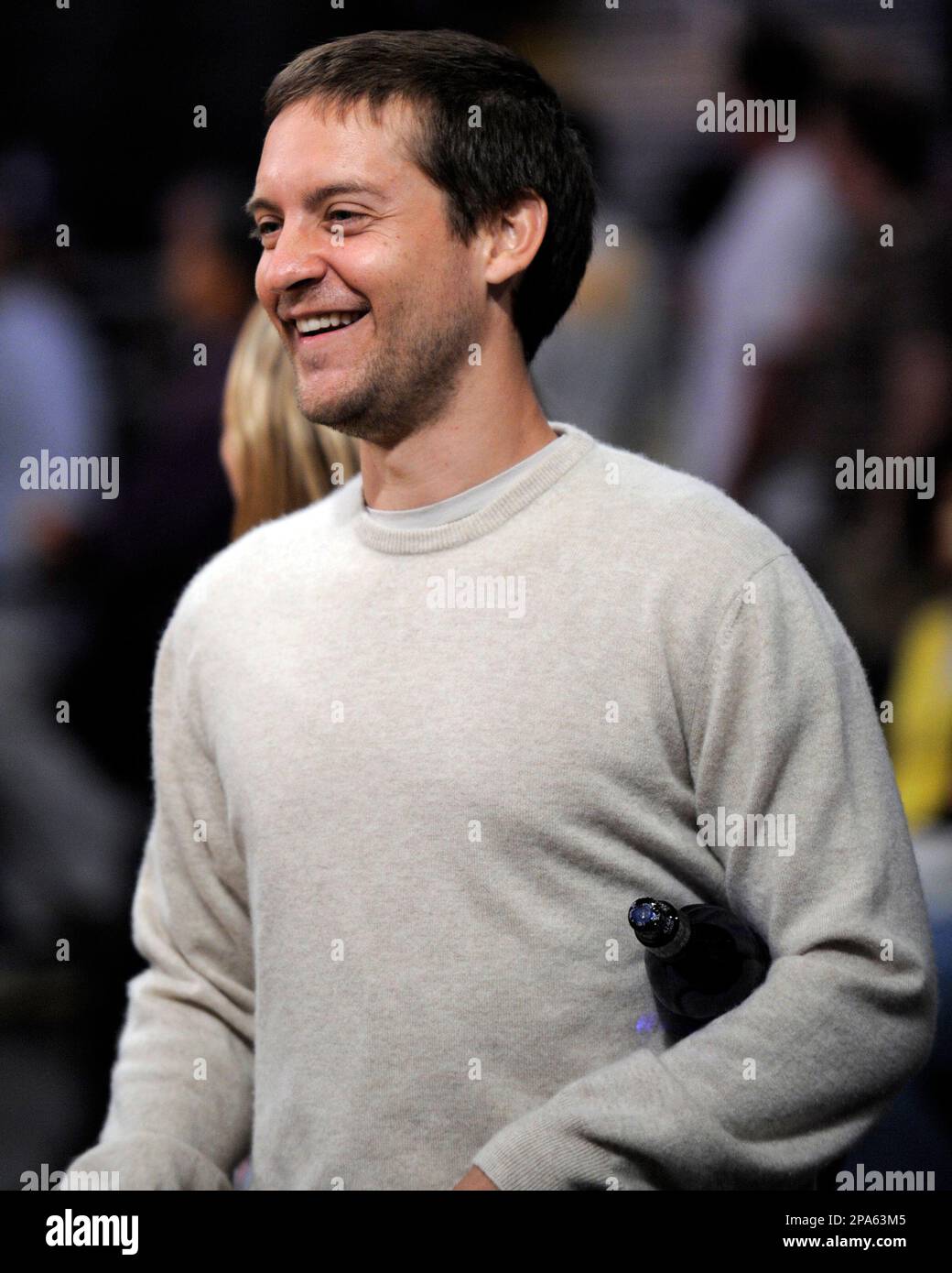 Actor Tobey Maguire arrives to see the Los Angeles Lakers play the Utah ...