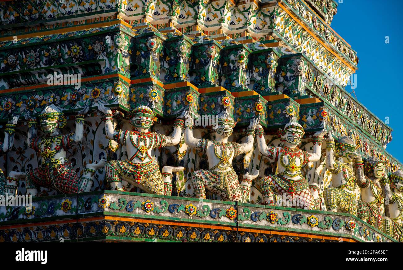 Temple of Dawn, is a stunning riverside temple in Bangkok. Its iconic ...