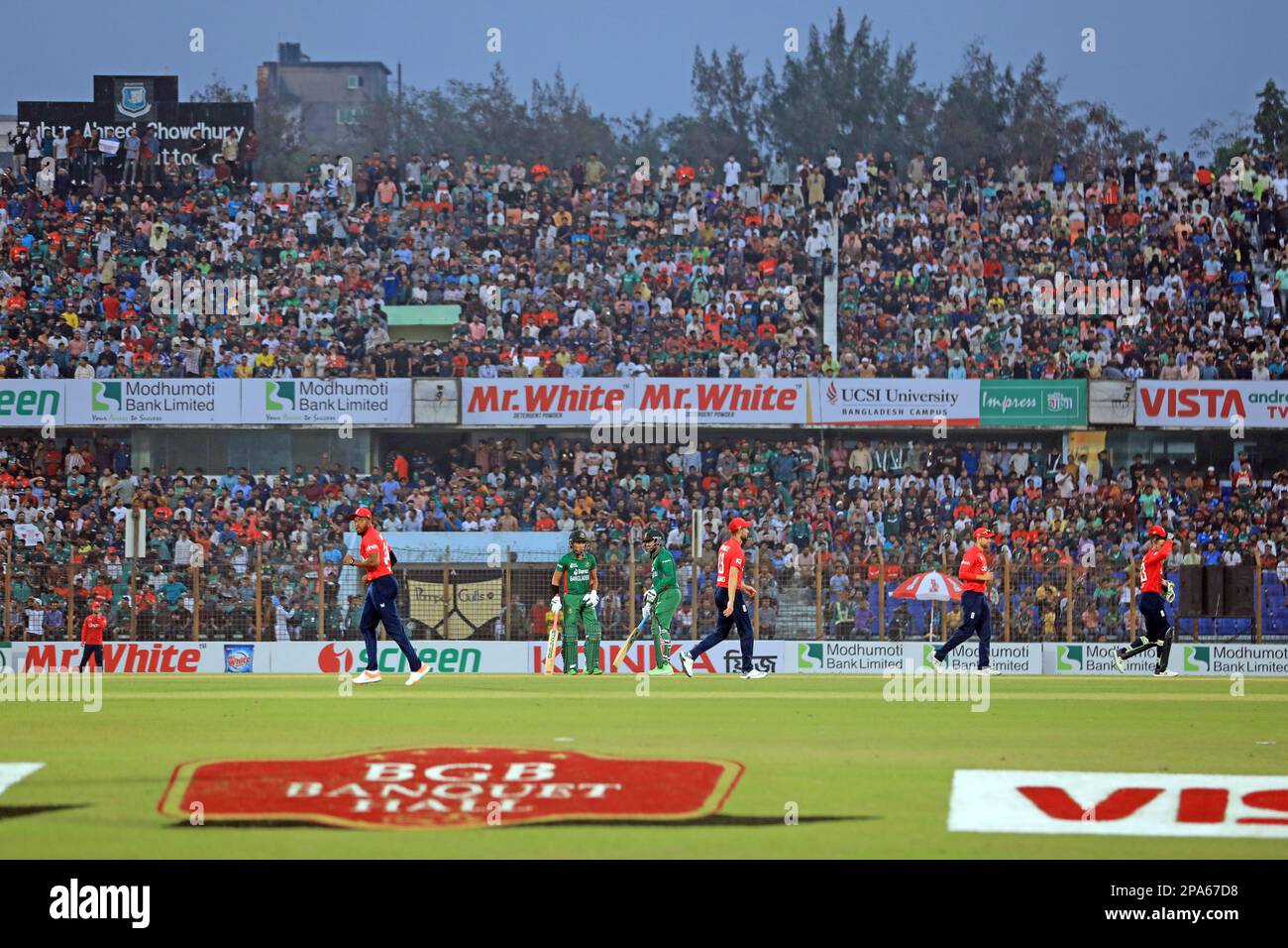 Zahur ahmed chowdhury cricket stadium hi-res stock photography and ...