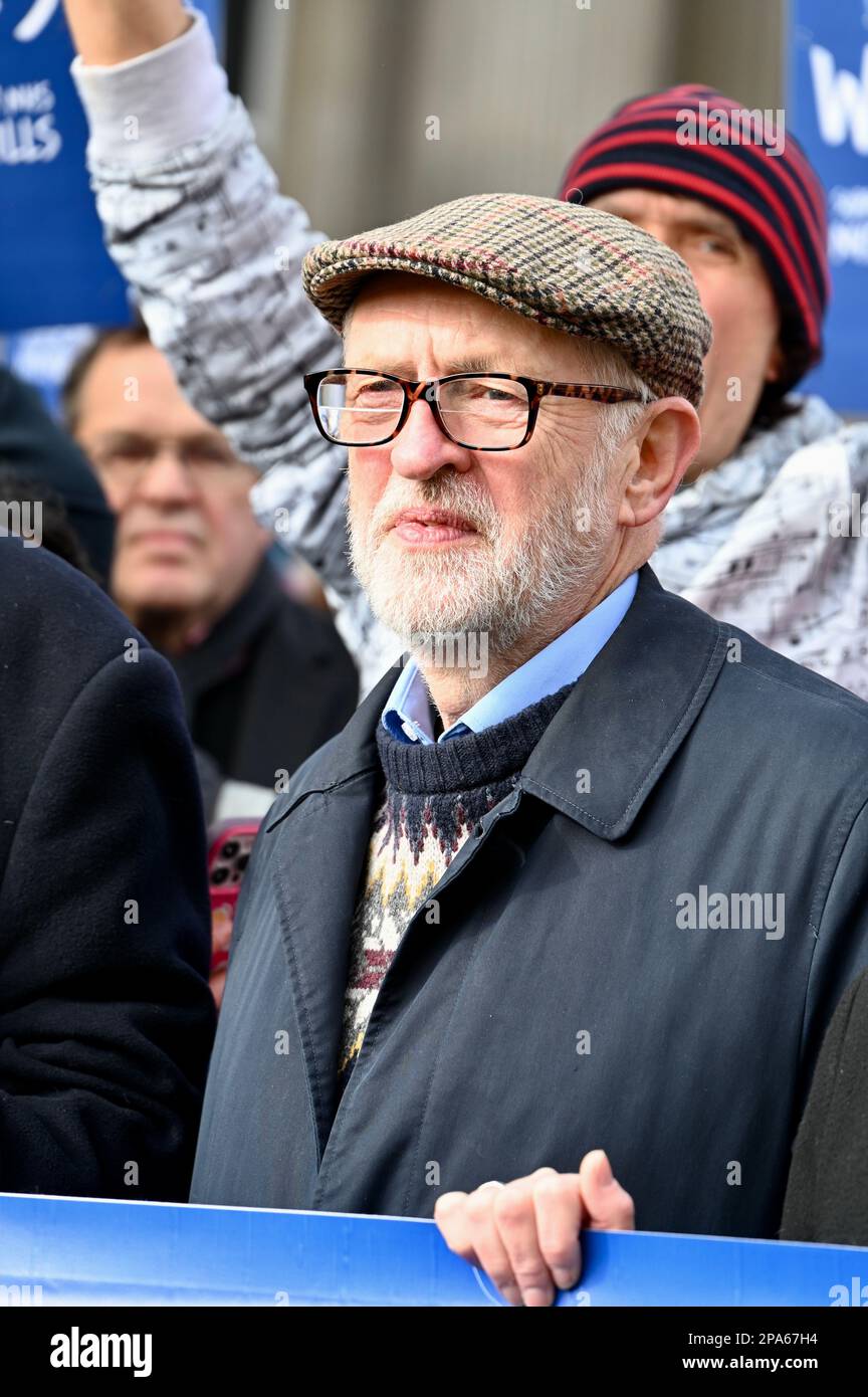 Sos nhs demo hi-res stock photography and images - Alamy