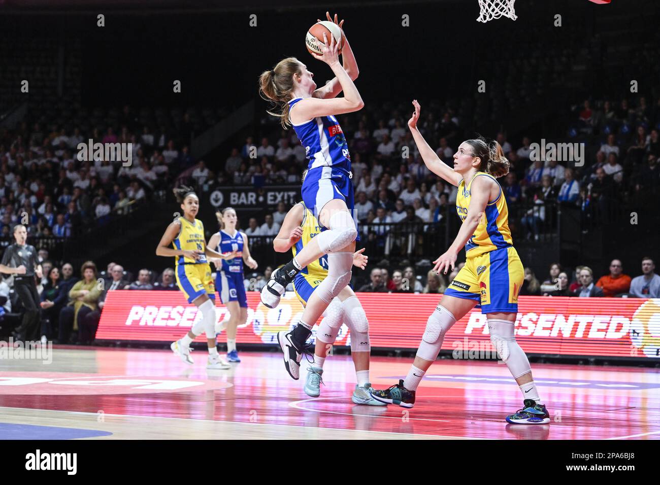 Mechelen's Morgan Bertsch and Castors' Reka Lelik pictured in action ...