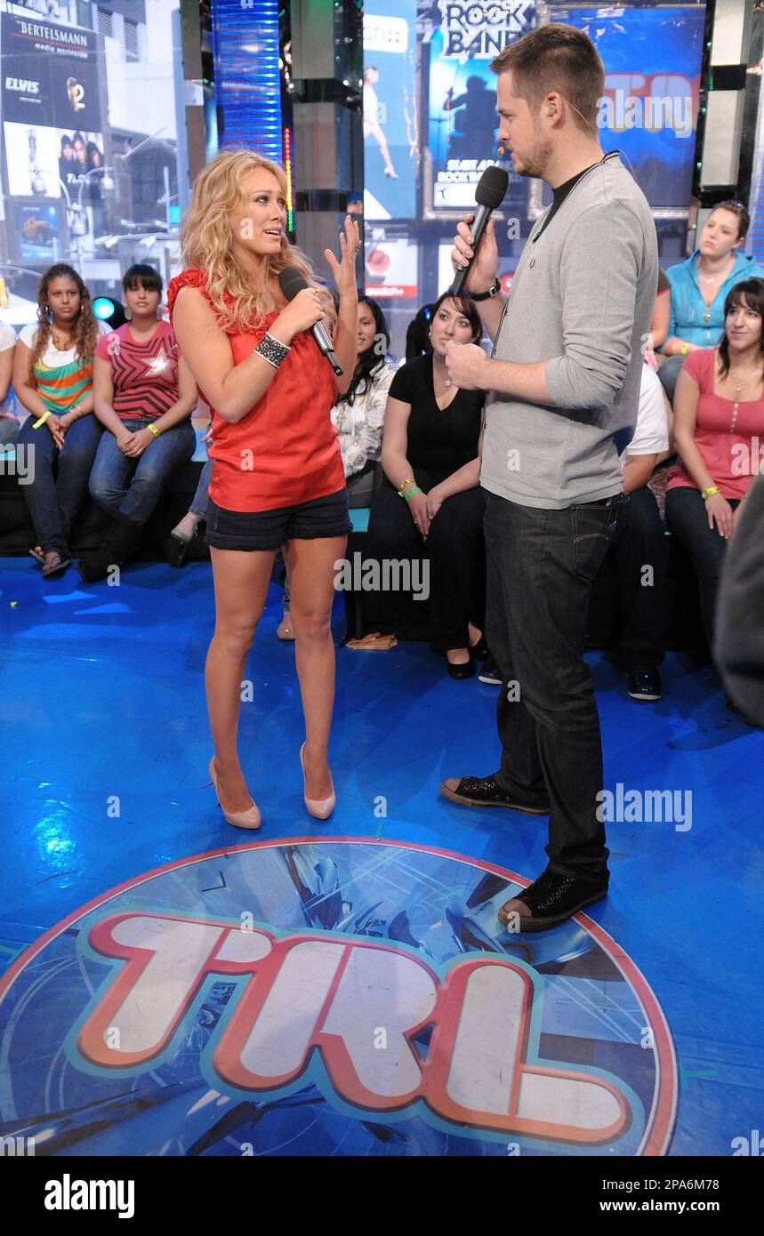 Actress and singer Hilary Duff talks with VJ Damien Fahey as she makes ...