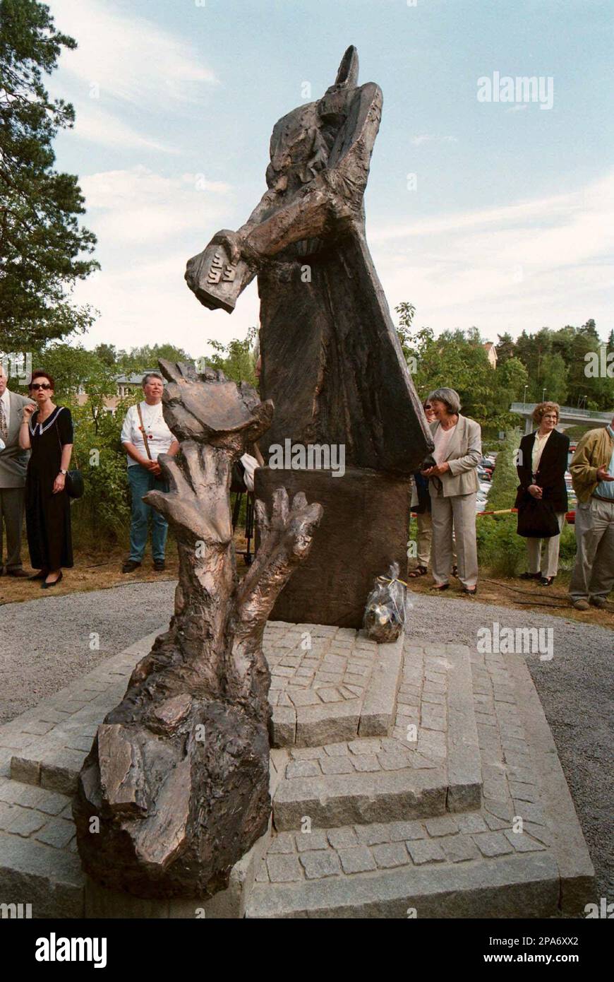 ** FILE ** This May 28, 1999 file photo shows A four-meter-high (13 ...