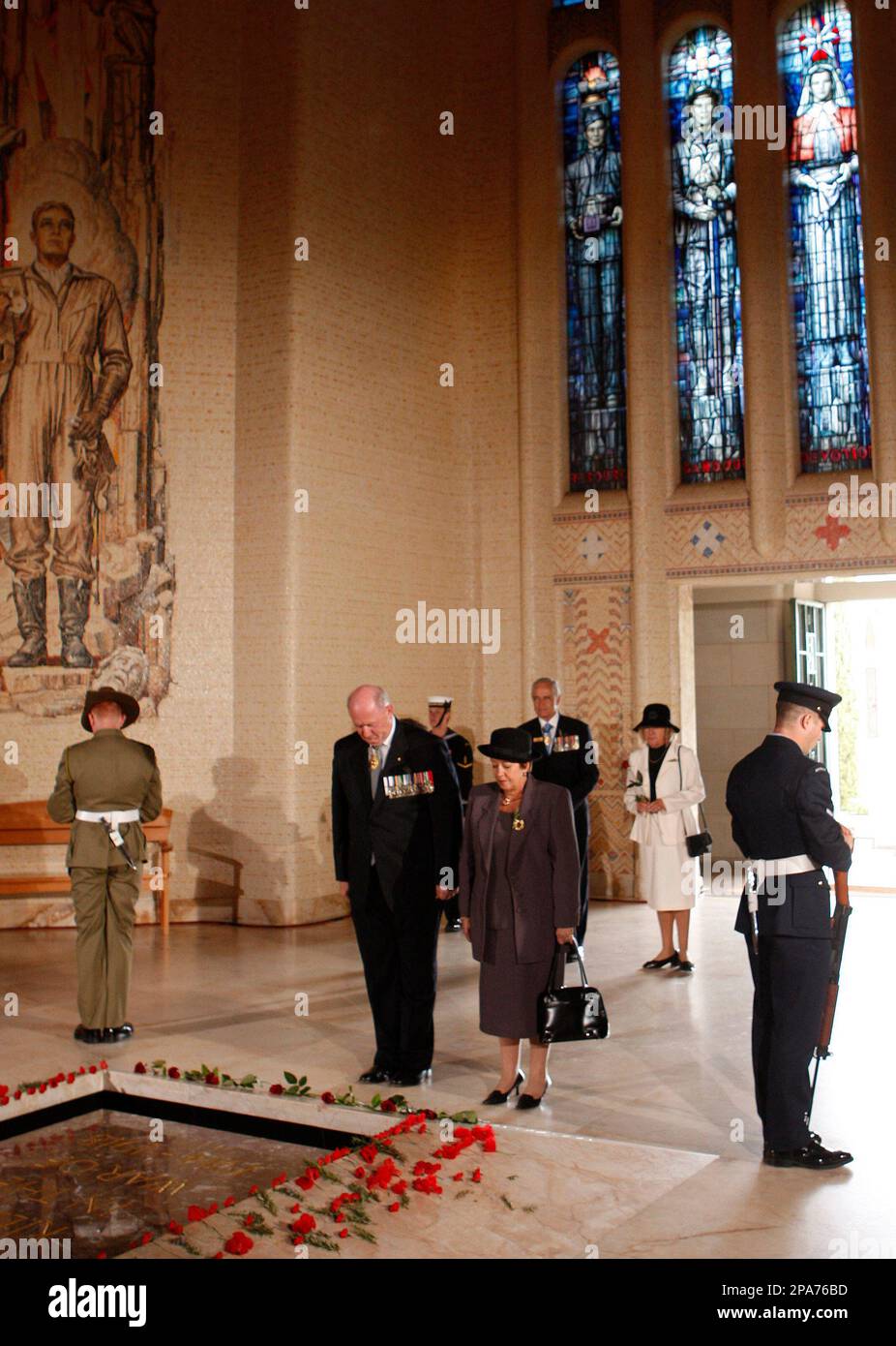 British High Commissioner Helen Liddell, 2nd right, and General Peter ...