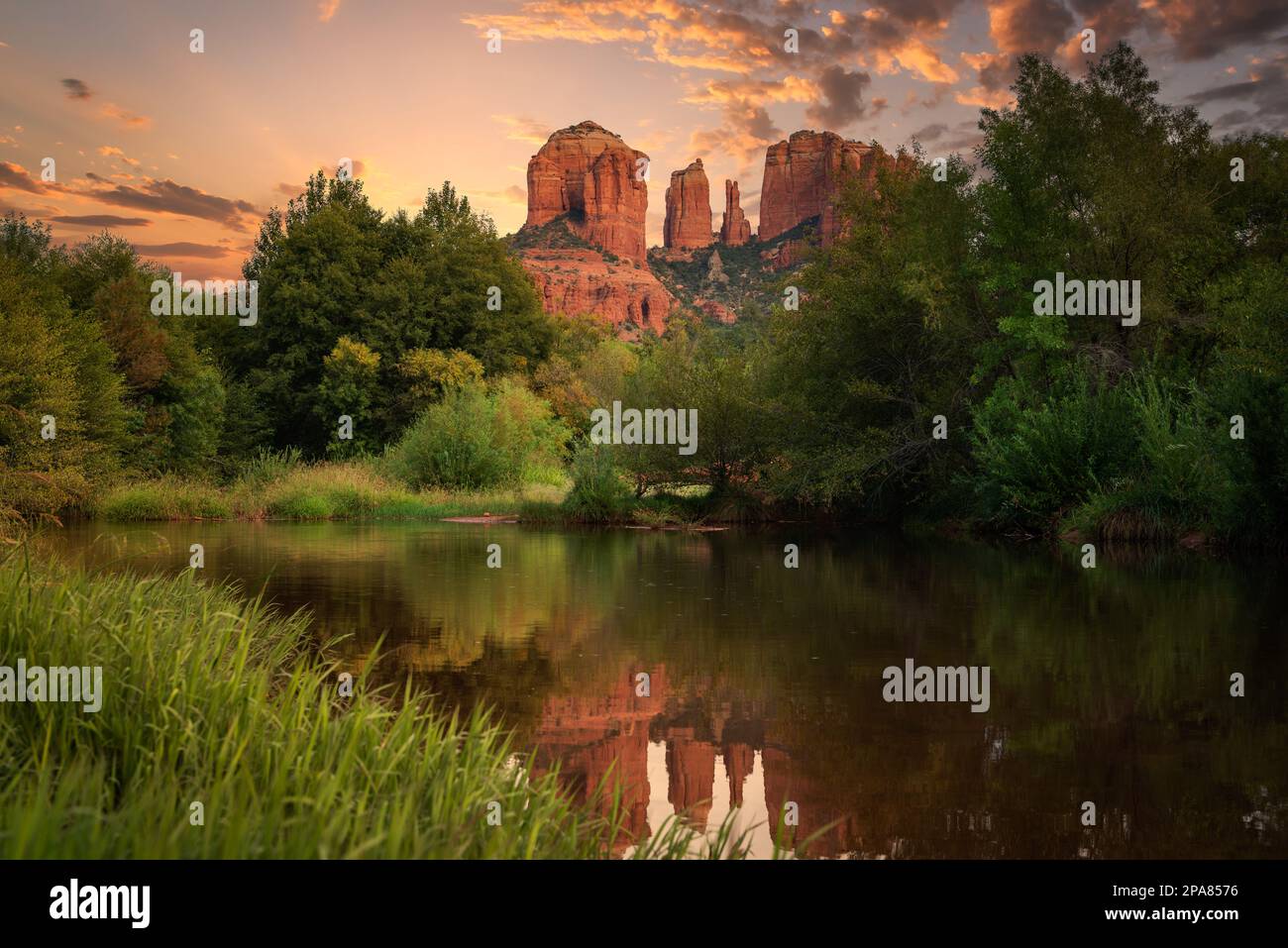 Landscape of the Sedona desert and rocks with riverside Stock Photo - Alamy