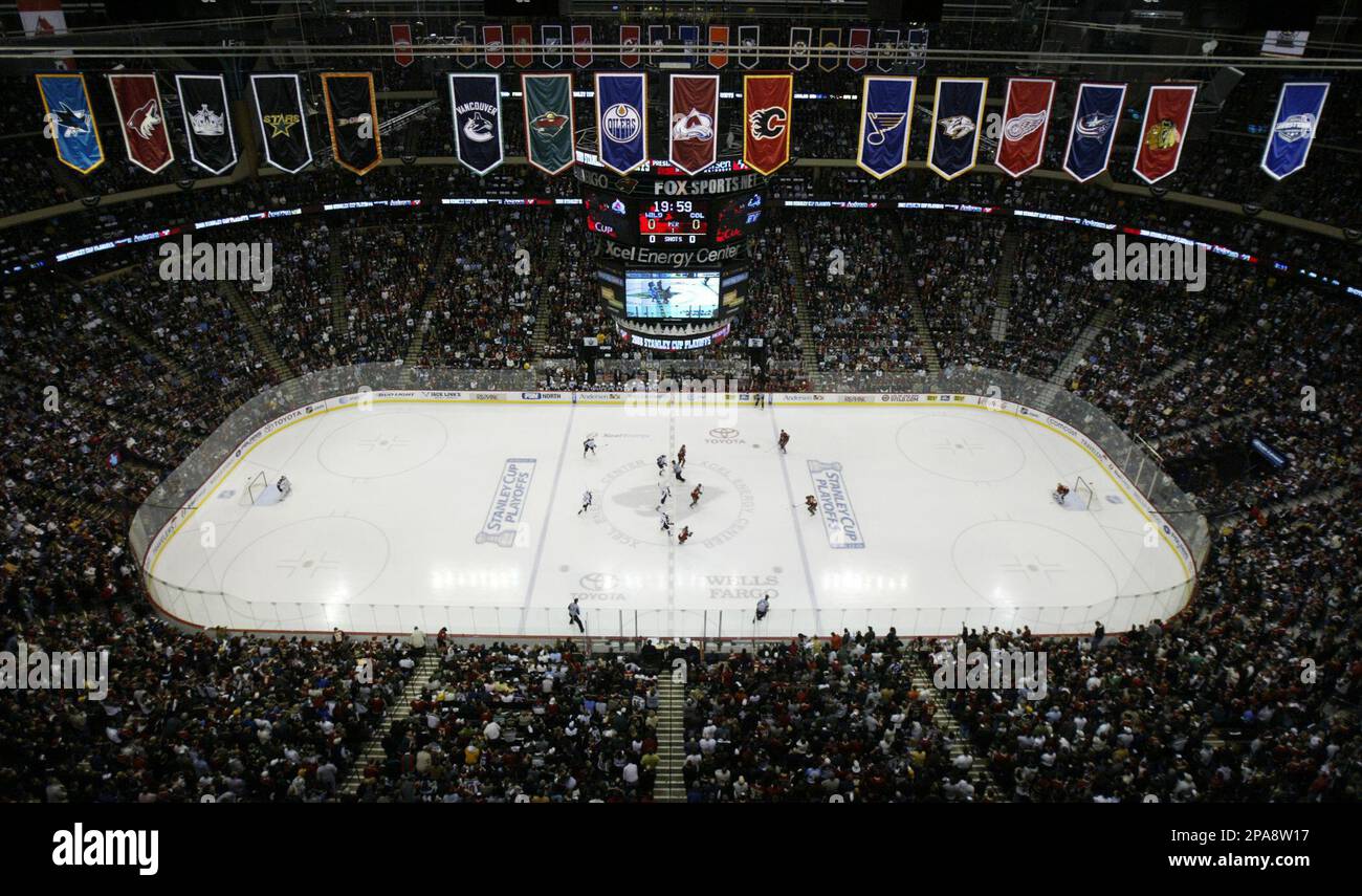 Colorado Avalanche and Minnesota Wild face-off to begin the first ...