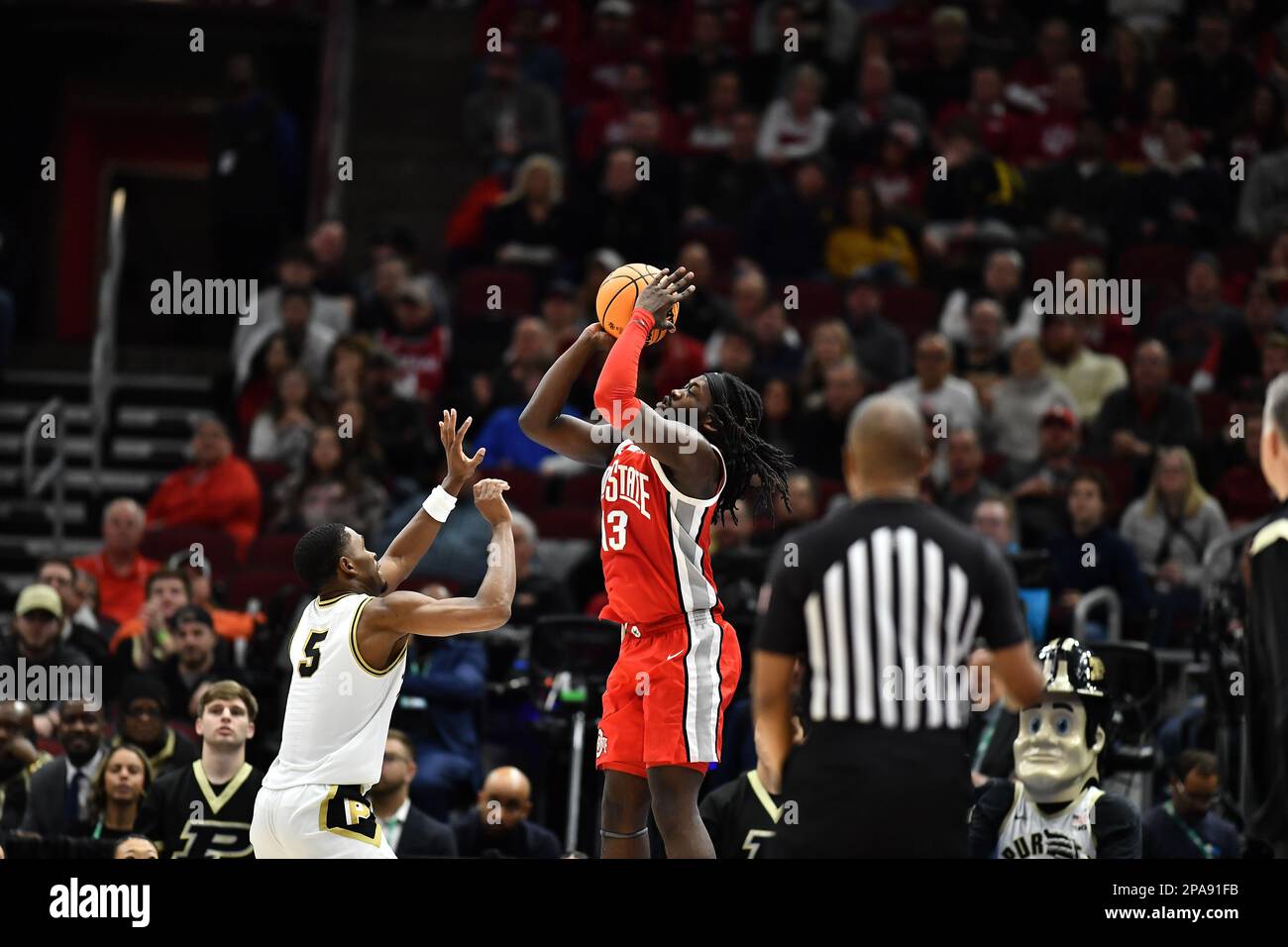 Chicago, Illinois, USA. 11th Mar, 2023. Ohio State Buckeyes guard Isaac ...