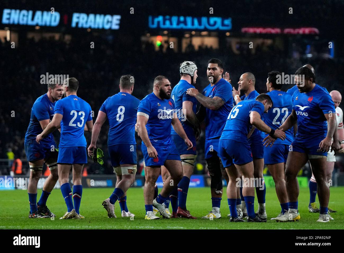 France's players celebrate at the end of the Six Nations rugby union ...
