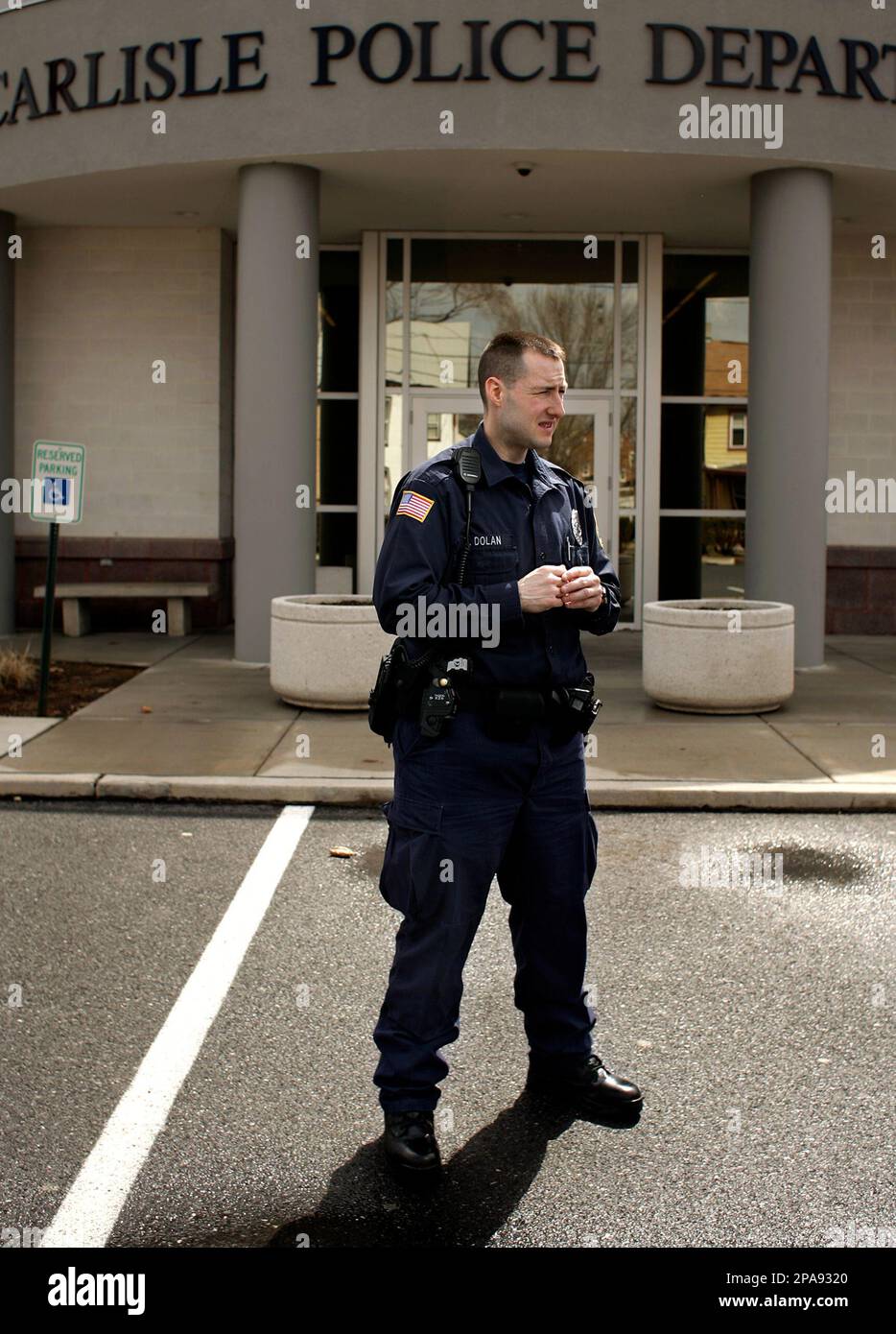 Carlisle Police Officer Tom Dolan, 35, once weighed 443 pounds at his ...