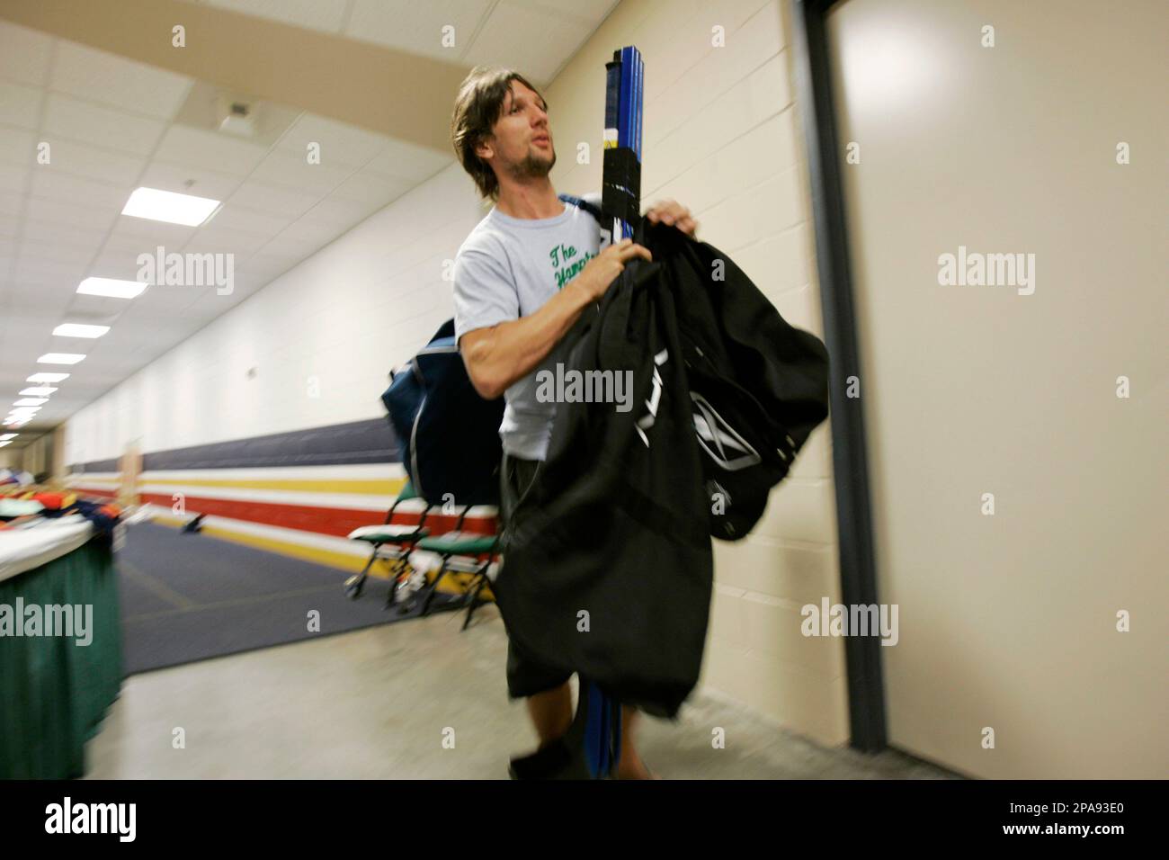 Florida Panthers forward Richard Zednik, of Slovakia, leaves the ...
