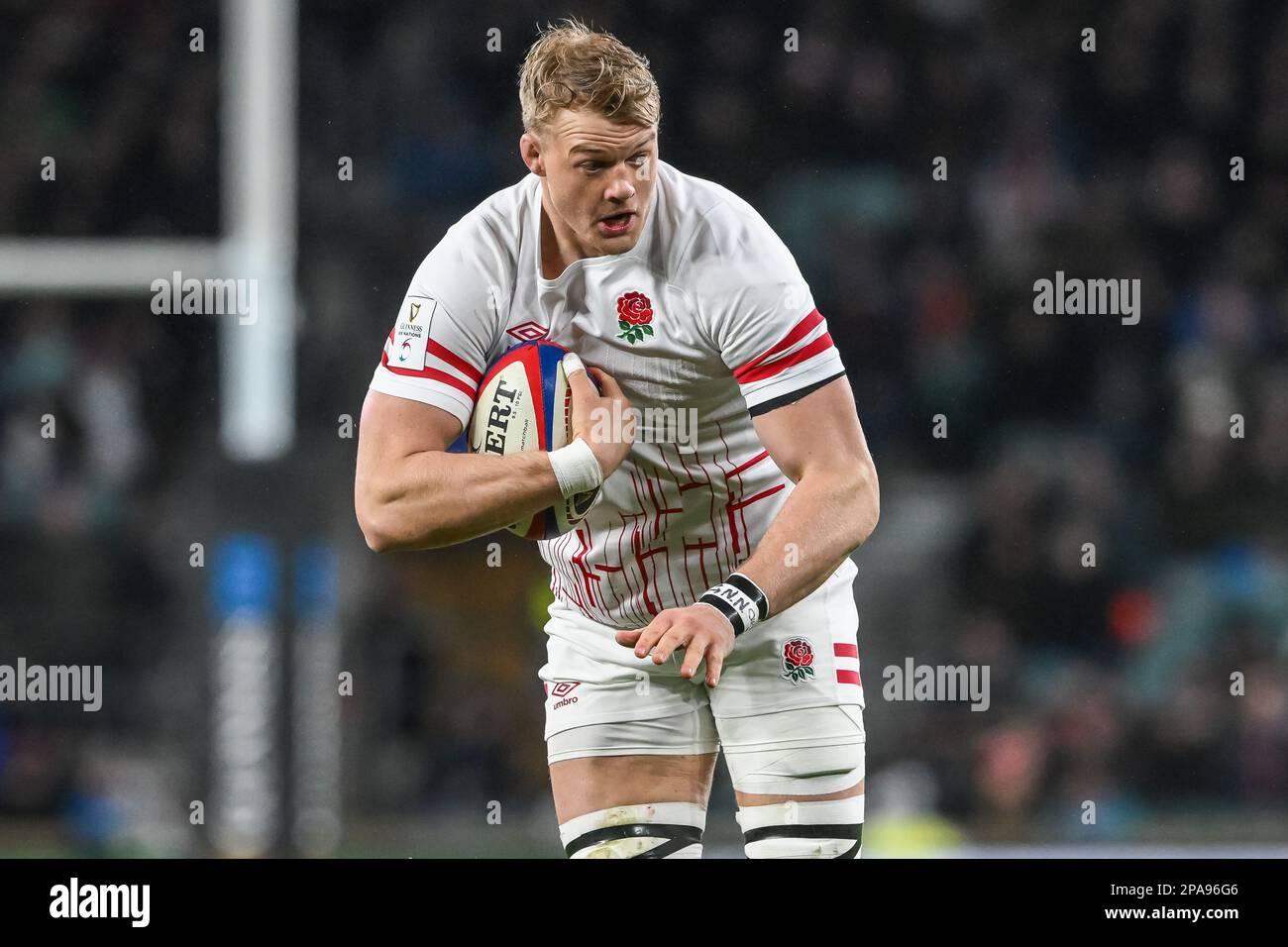 David Ribbans of England makes a break during the 2023 Guinness 6 ...