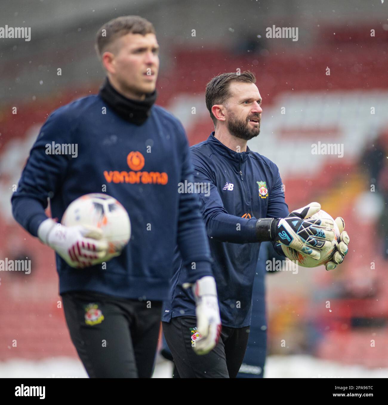 Mark howard goalkeeper action hi-res stock photography and images - Alamy