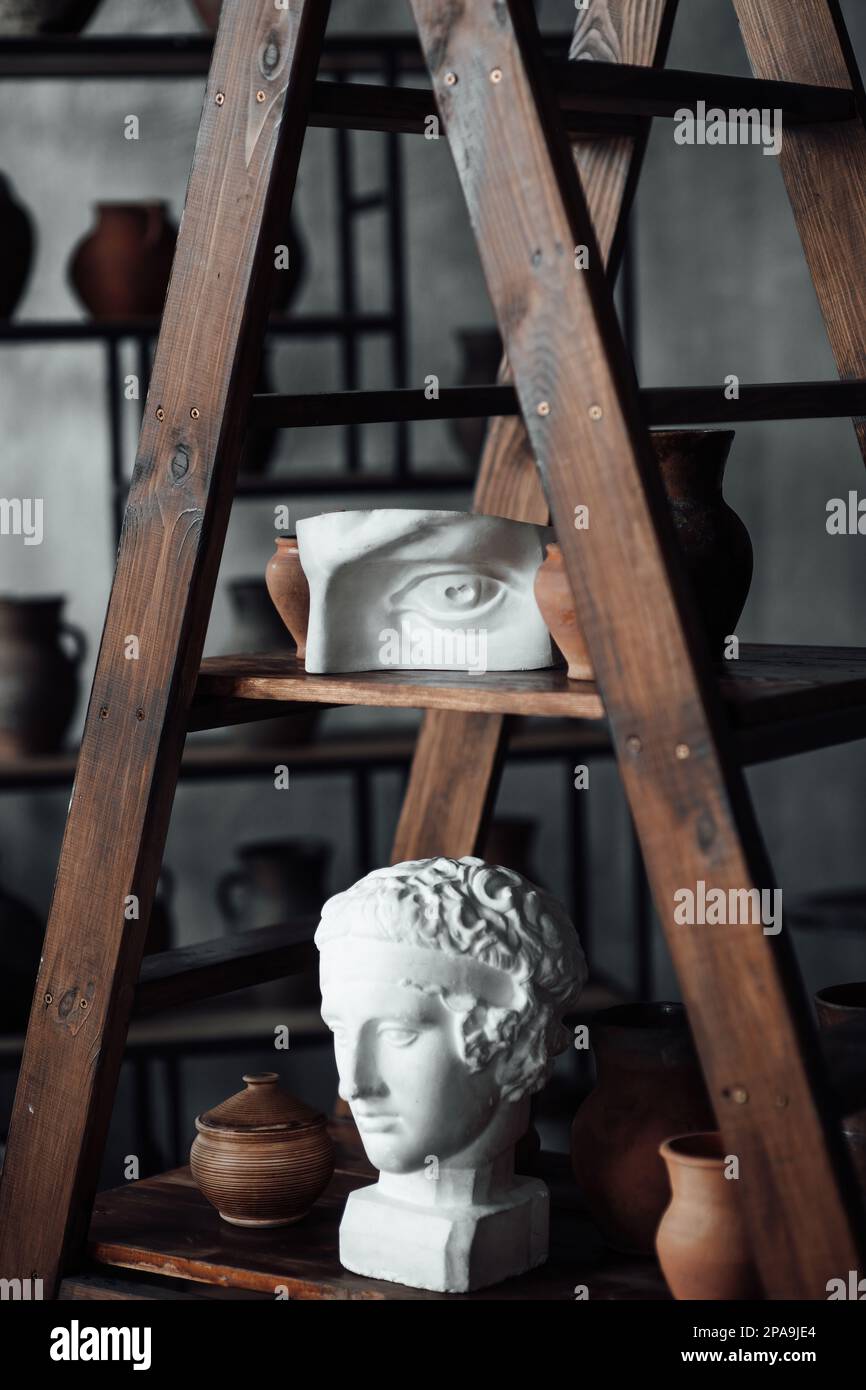 Art objects for exhibition of classical and contemporary painting retro ...