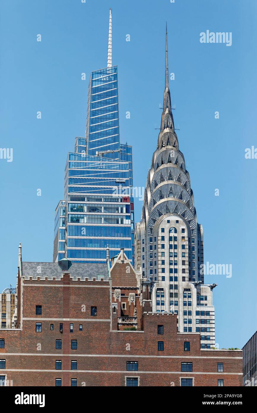 Chrysler Building shares the sky with new neighbor, One Vanderbilt ...