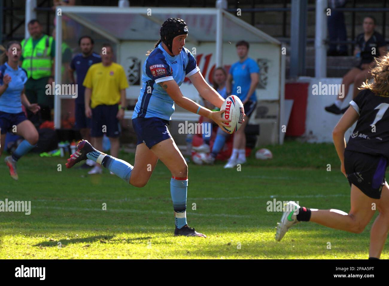 Charlie Mundy, welsh rugby player Stock Photo - Alamy