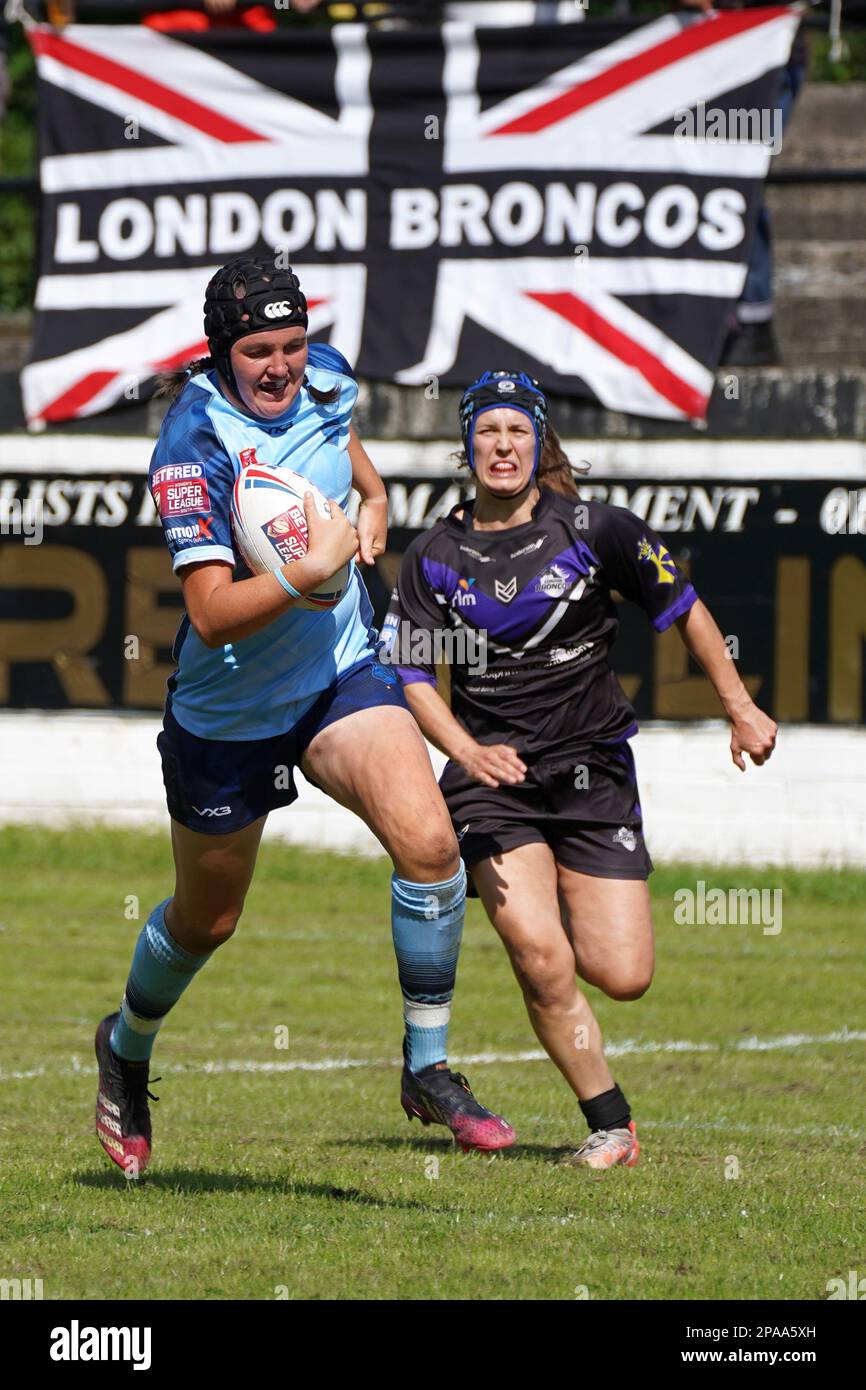 Charlie Mundy, welsh rugby player Stock Photo - Alamy