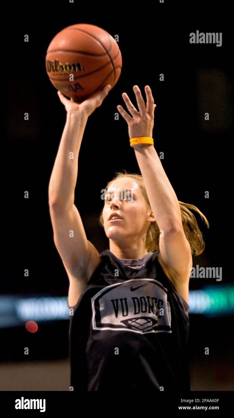 Ryan wirth hi-res stock photography and images - Alamy