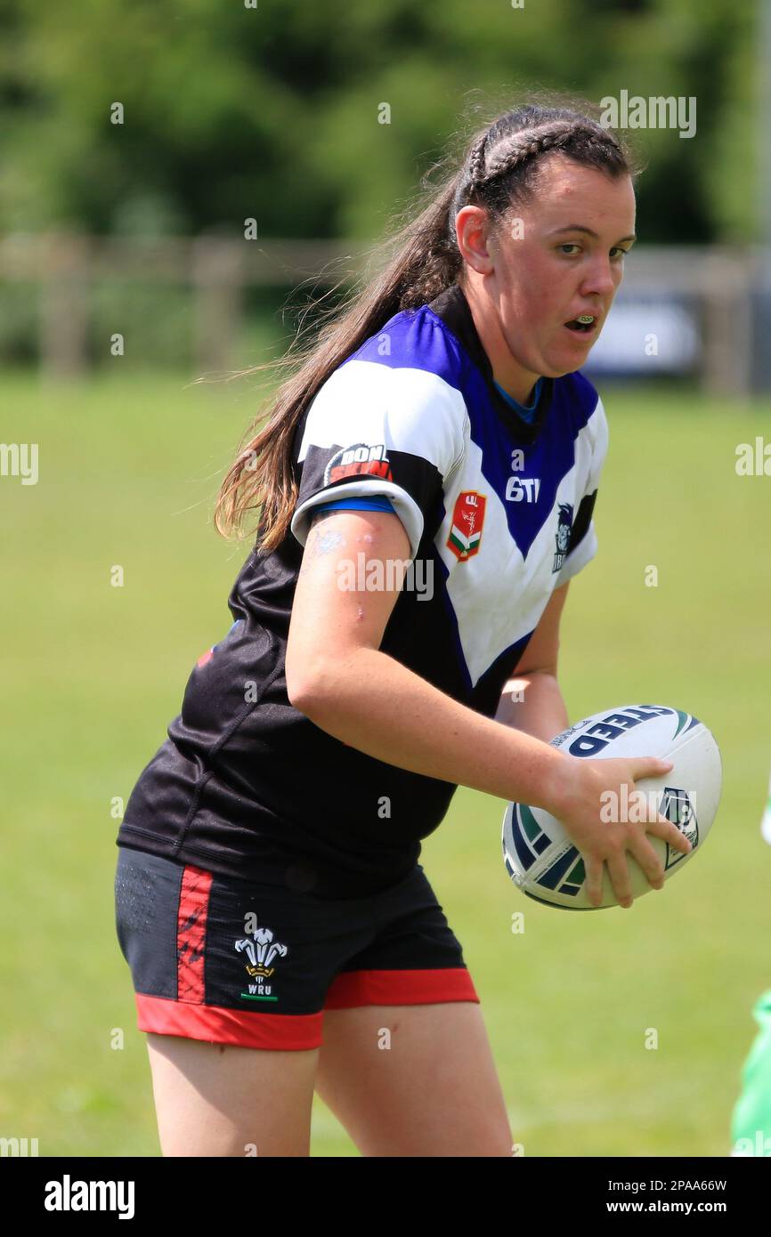 Charlie Mundy, welsh rugby player Stock Photo - Alamy