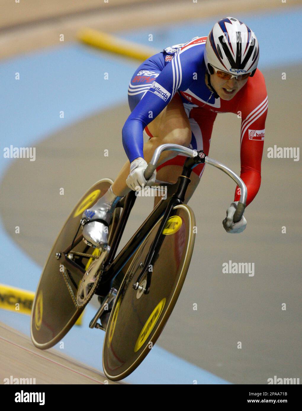 Britain's Victoria Pendleton sets a new national record as she competes ...