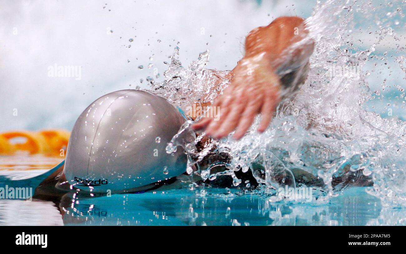 Eamon Sullivan races to a world record in the men's 50 meter freestyle ...